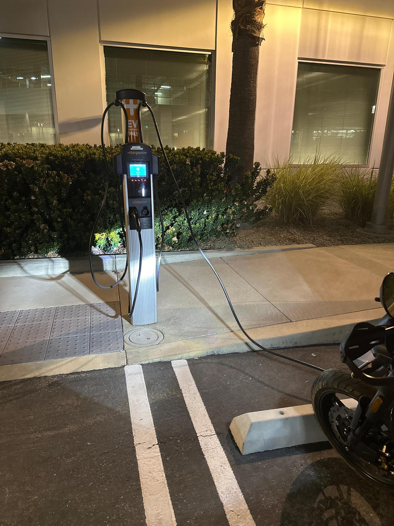 Intersect - Building D | Irvine, CA | EV Station