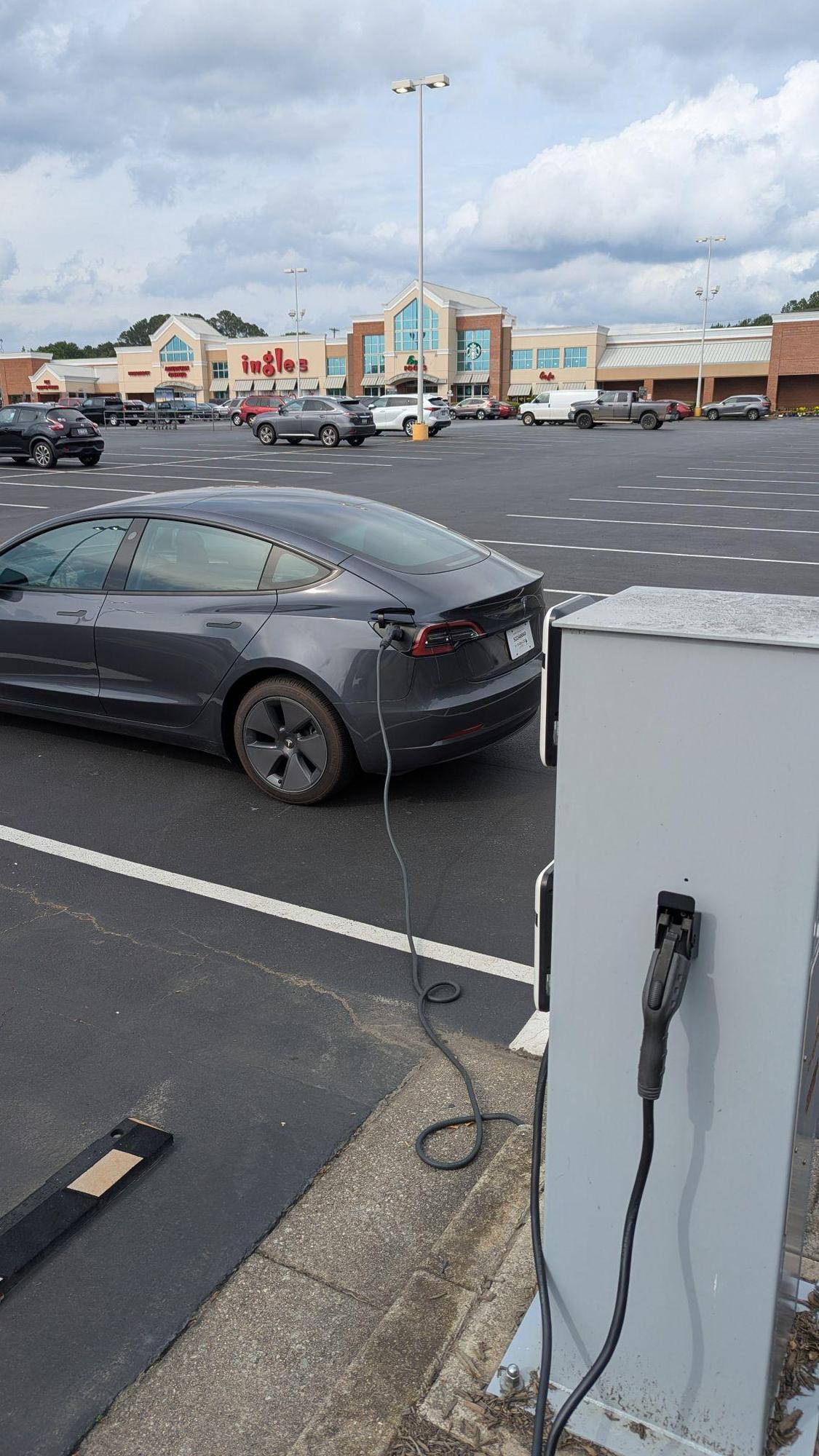 Ingles Market | Seneca, SC | EV Station