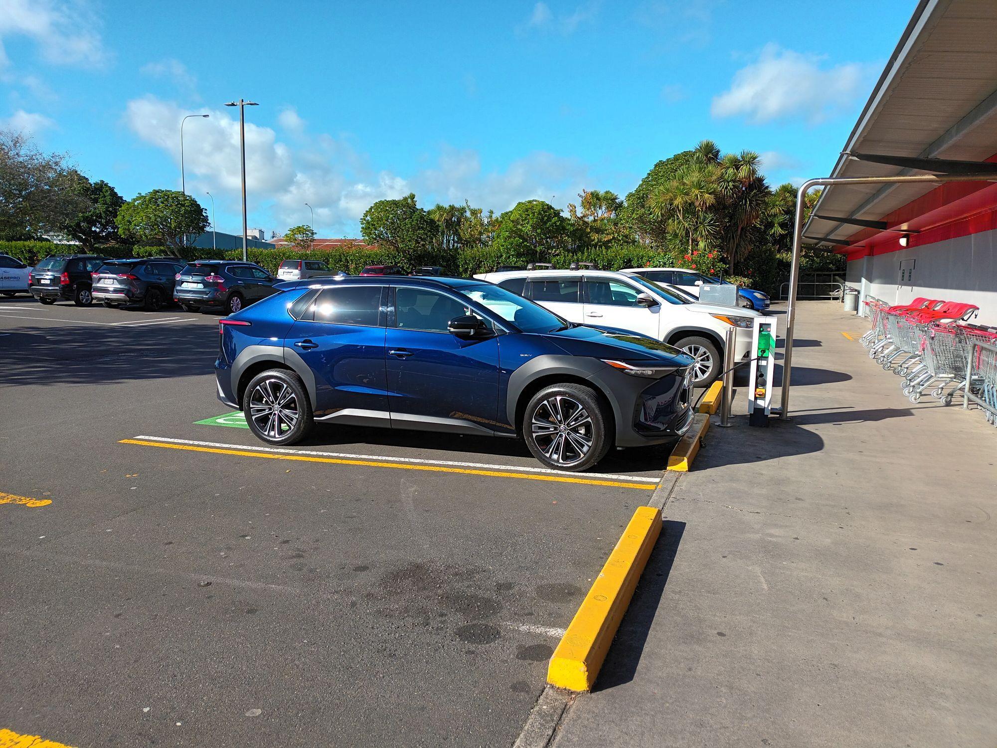 The Warehouse Bell Block | New Plymouth, Taranaki | EV Station