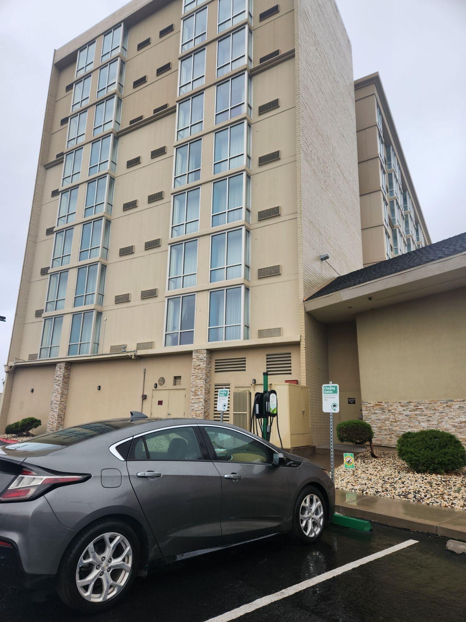 Best Western Plus | Sparks, NV | EV Station