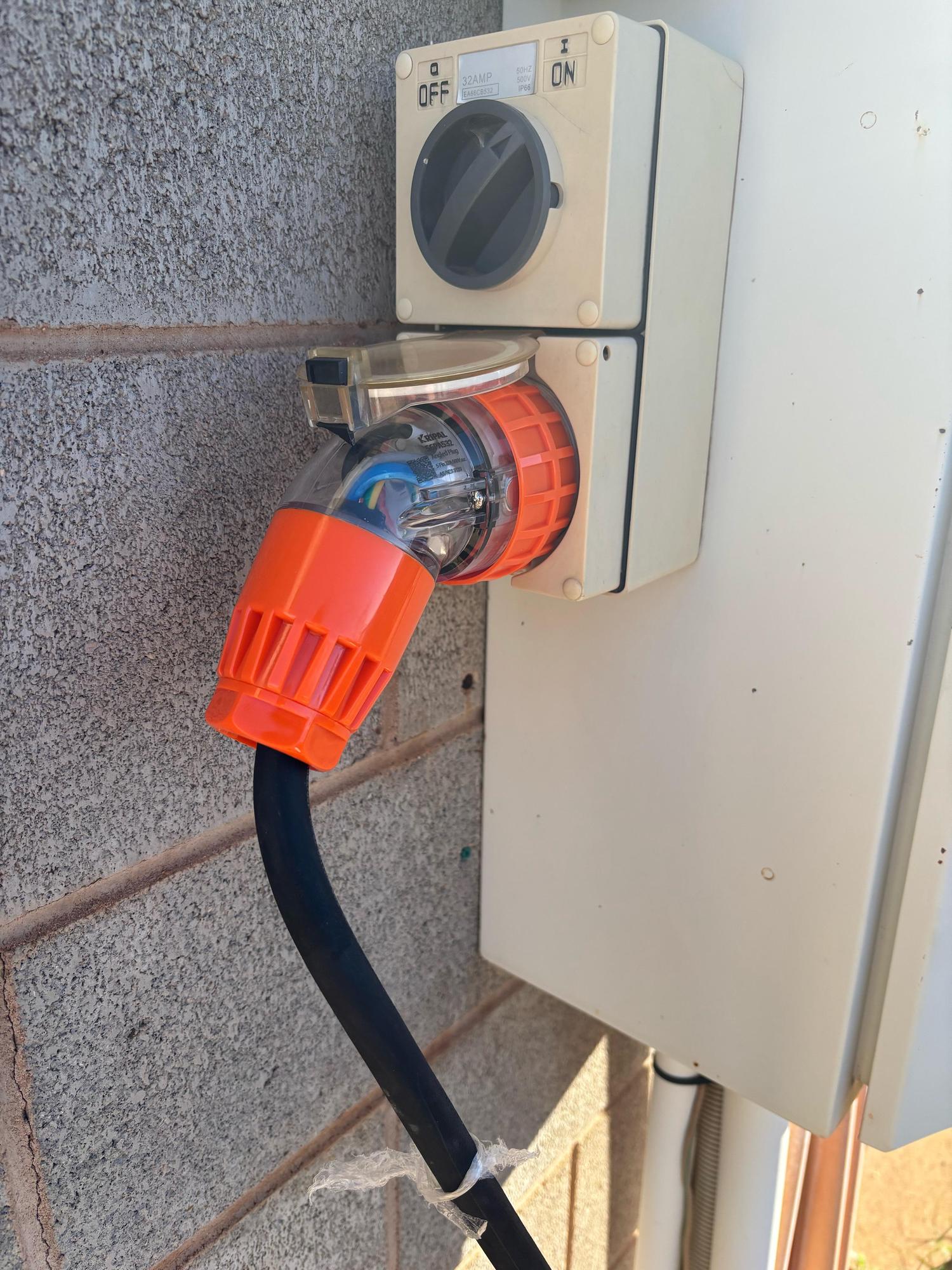 Kulgera Roadhouse and Caravan Park | Ghan, NT | EV Station