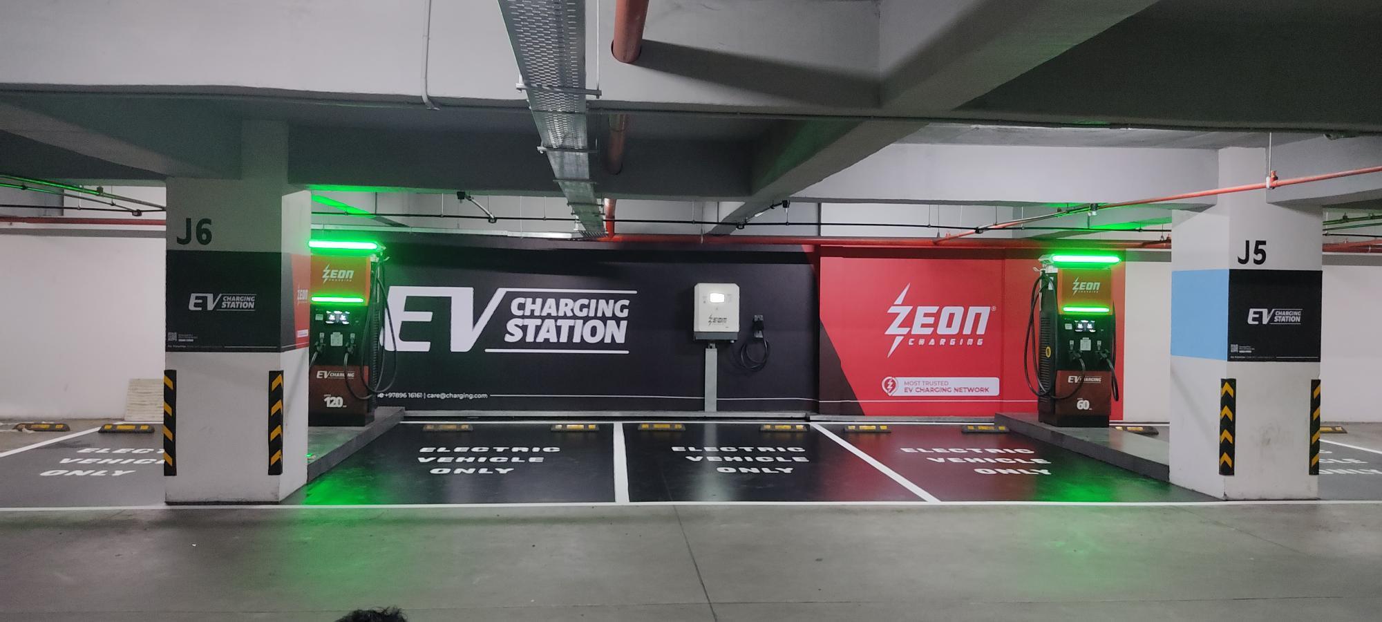 Zeon Charging | Fast Chargers DC 120 kW & 60 kW CCS2 4 Guns, 24 kW ...
