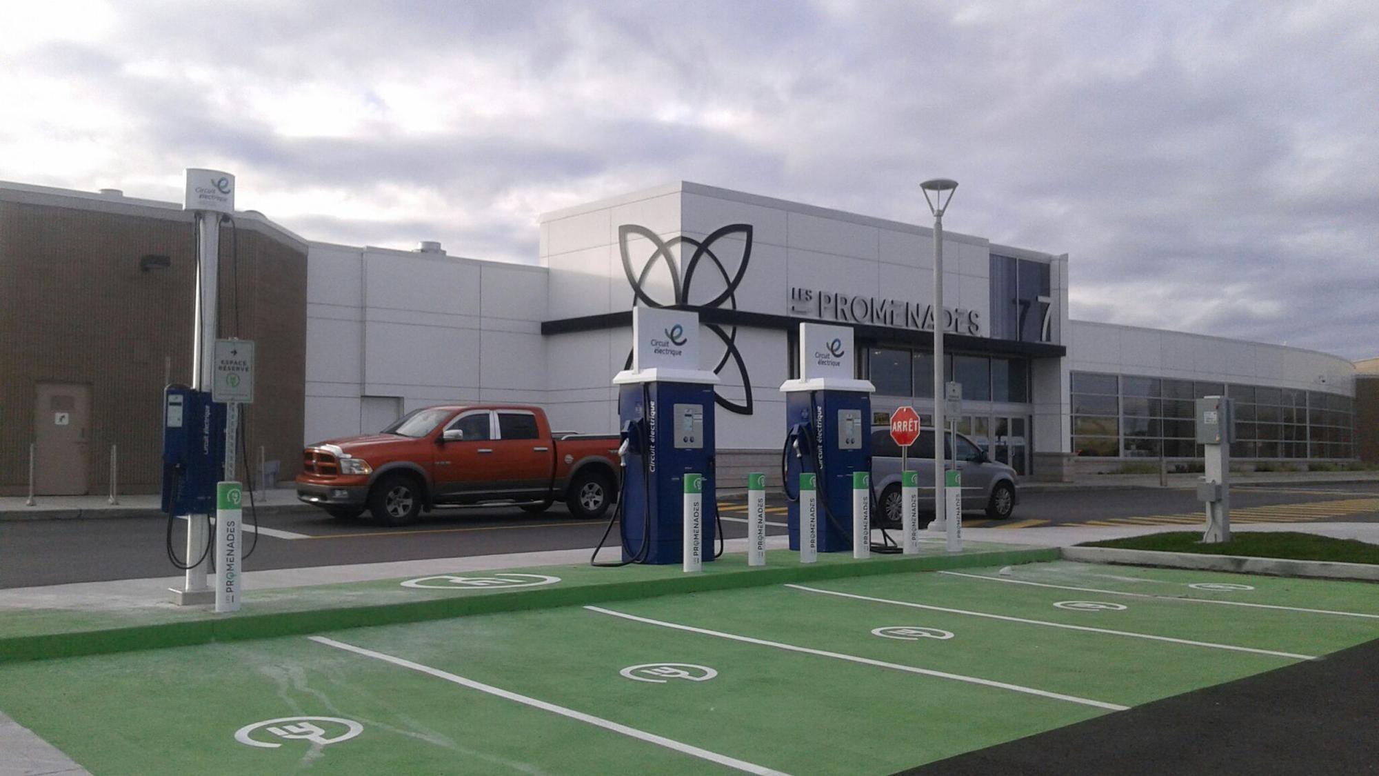 Les Promenades Gatineau - Entrée 7 | Gatineau, QC | EV Station