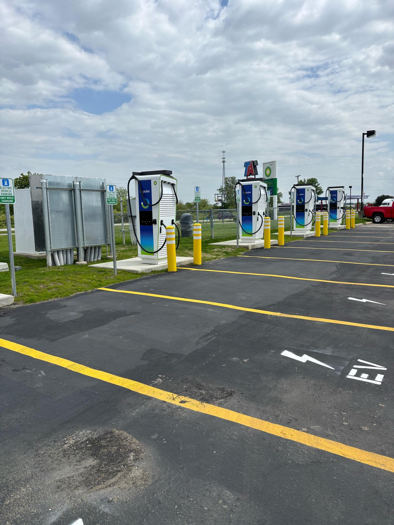 TA Travel Center | London, OH | EV Station