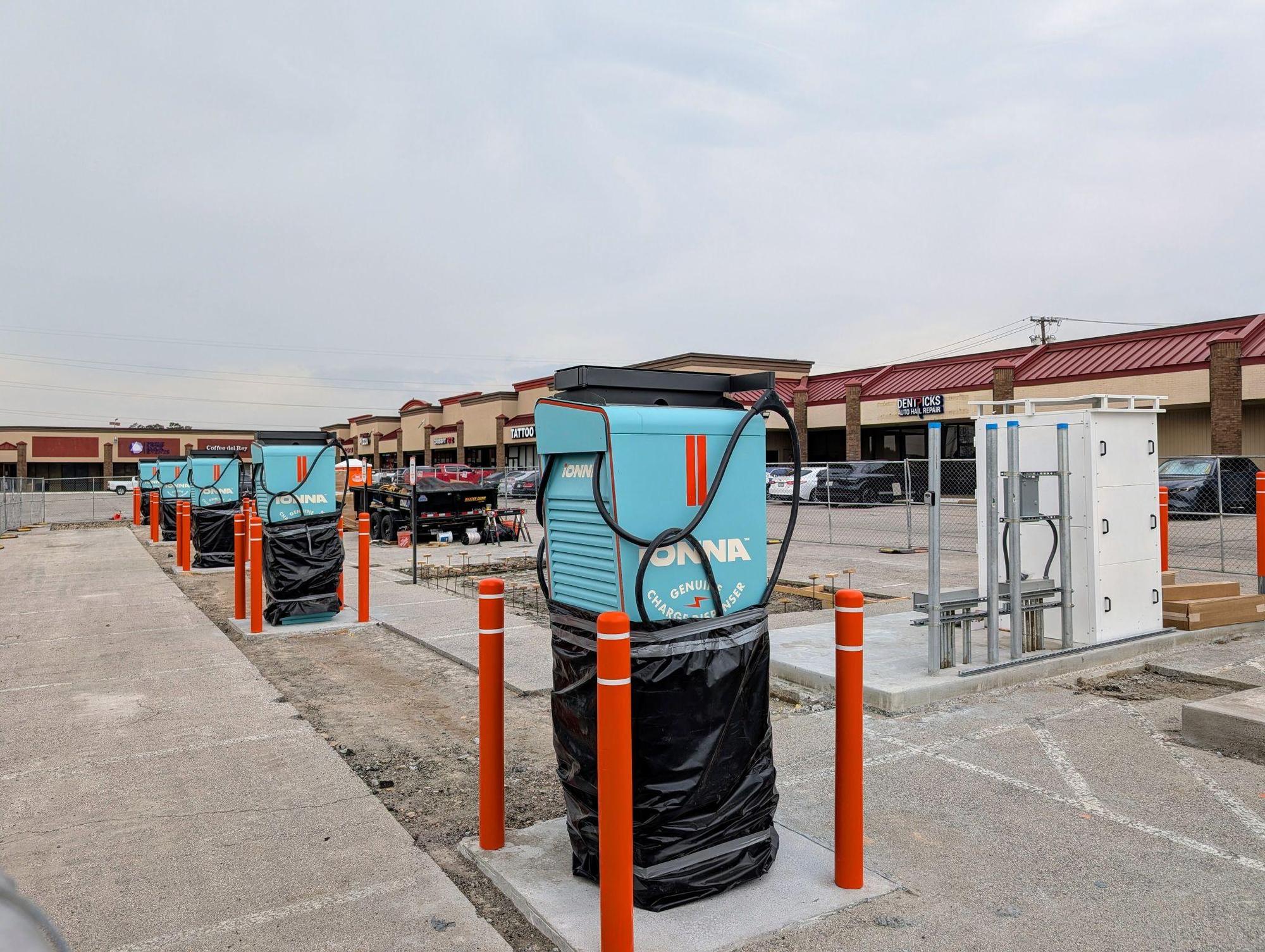 IONNA Plano, TX Rechargery Relay - N Central Expy | Plano, TX | EV Station