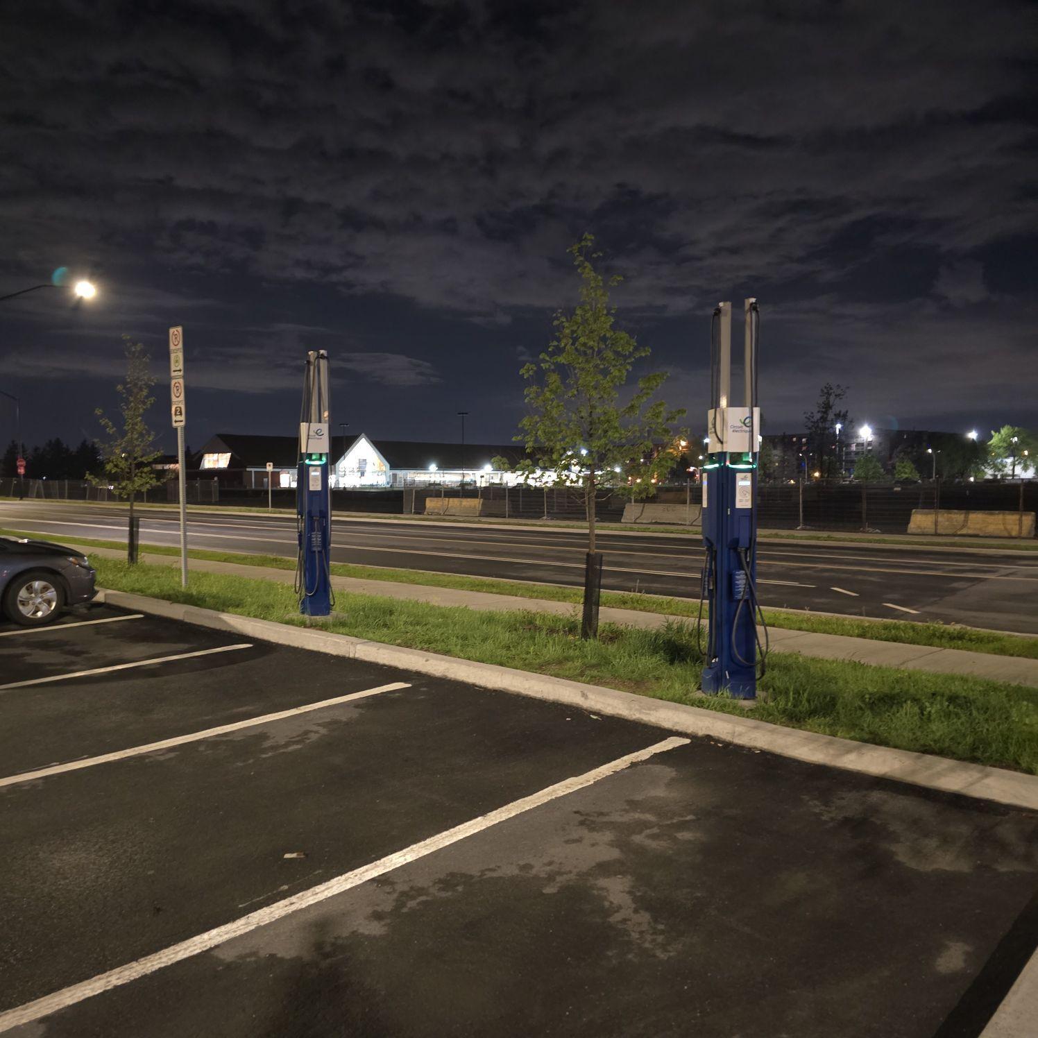 REM - Panama | Brossard, QC | EV Station