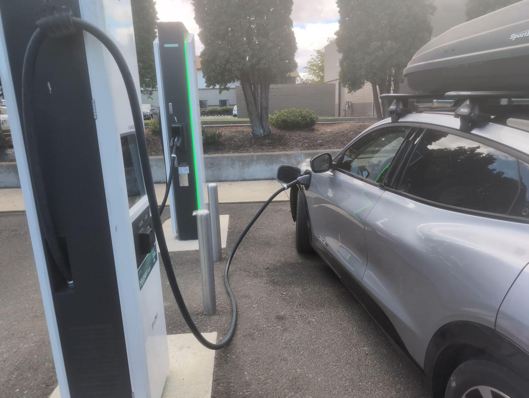 Taco Bell | Ellensburg, WA | EV Station
