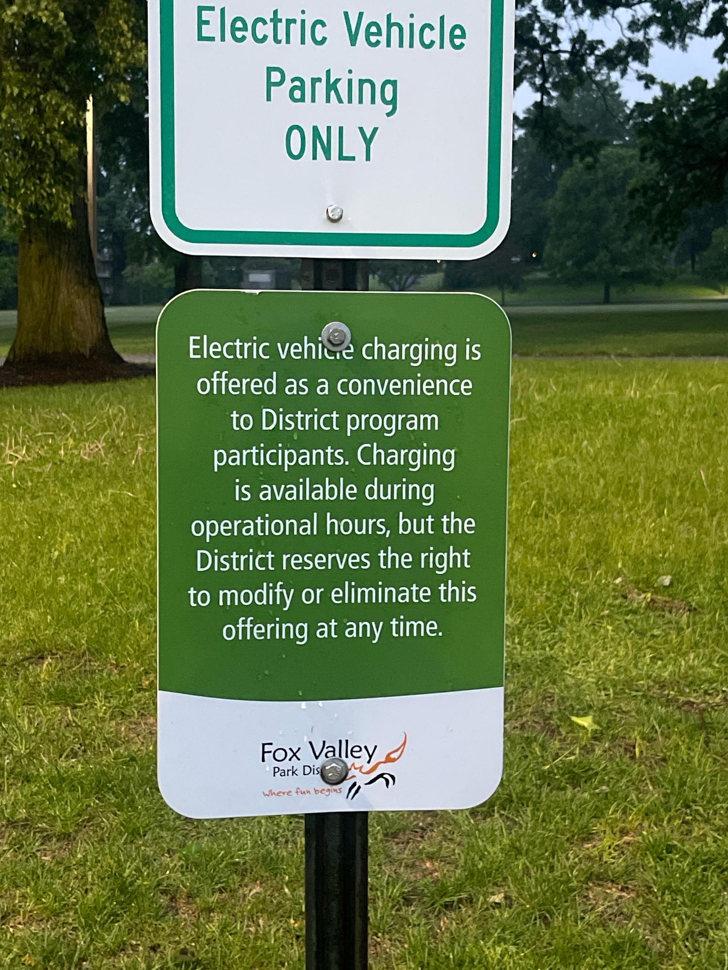 Prisco Community Center | Aurora, IL | EV Station