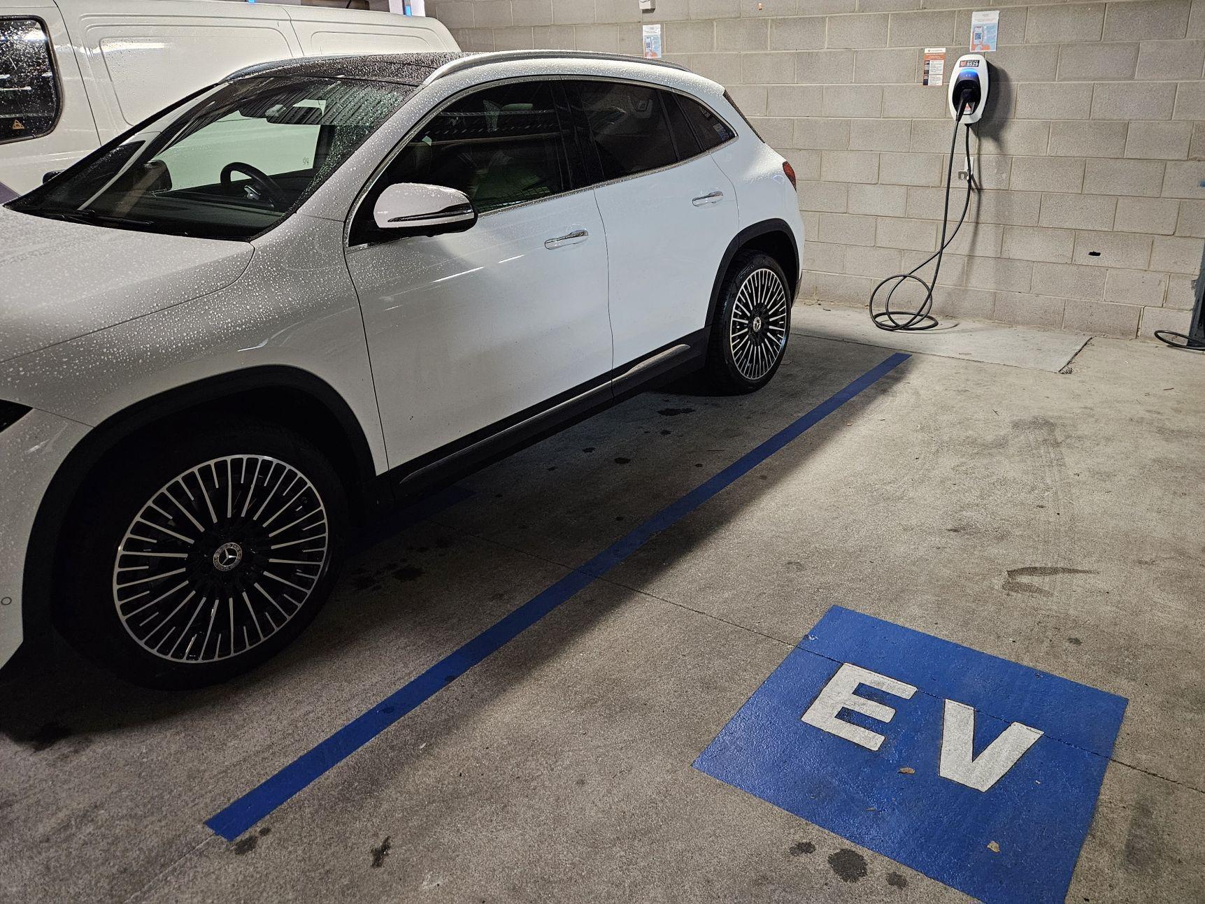 Mantra Albury | Albury, NSW | EV Station