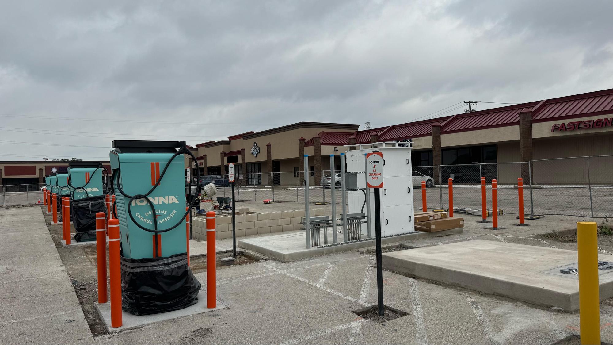 IONNA Plano, TX Rechargery Relay - N Central Expy | Plano, TX | EV Station