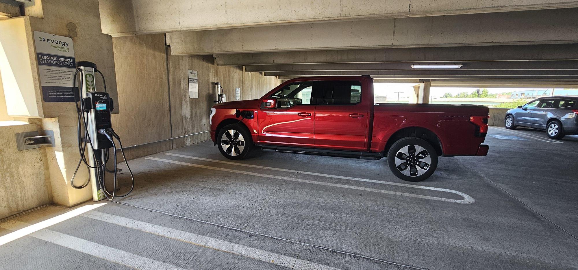 Union Station Parking Garage | KCMO, MO | EV Station