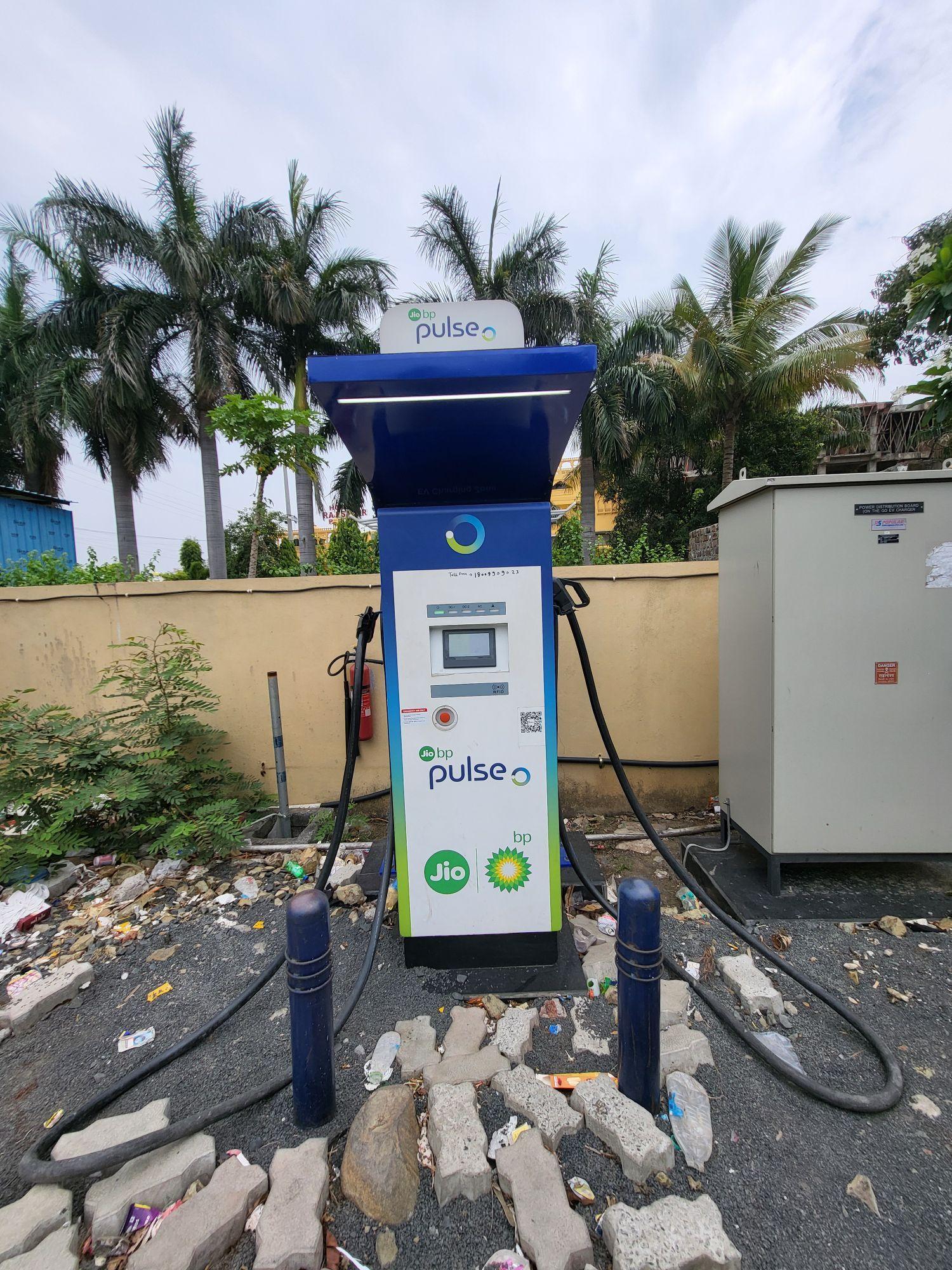EV | Jio BP Pulse EV Charging Station | Ujjain, MP | EV Station