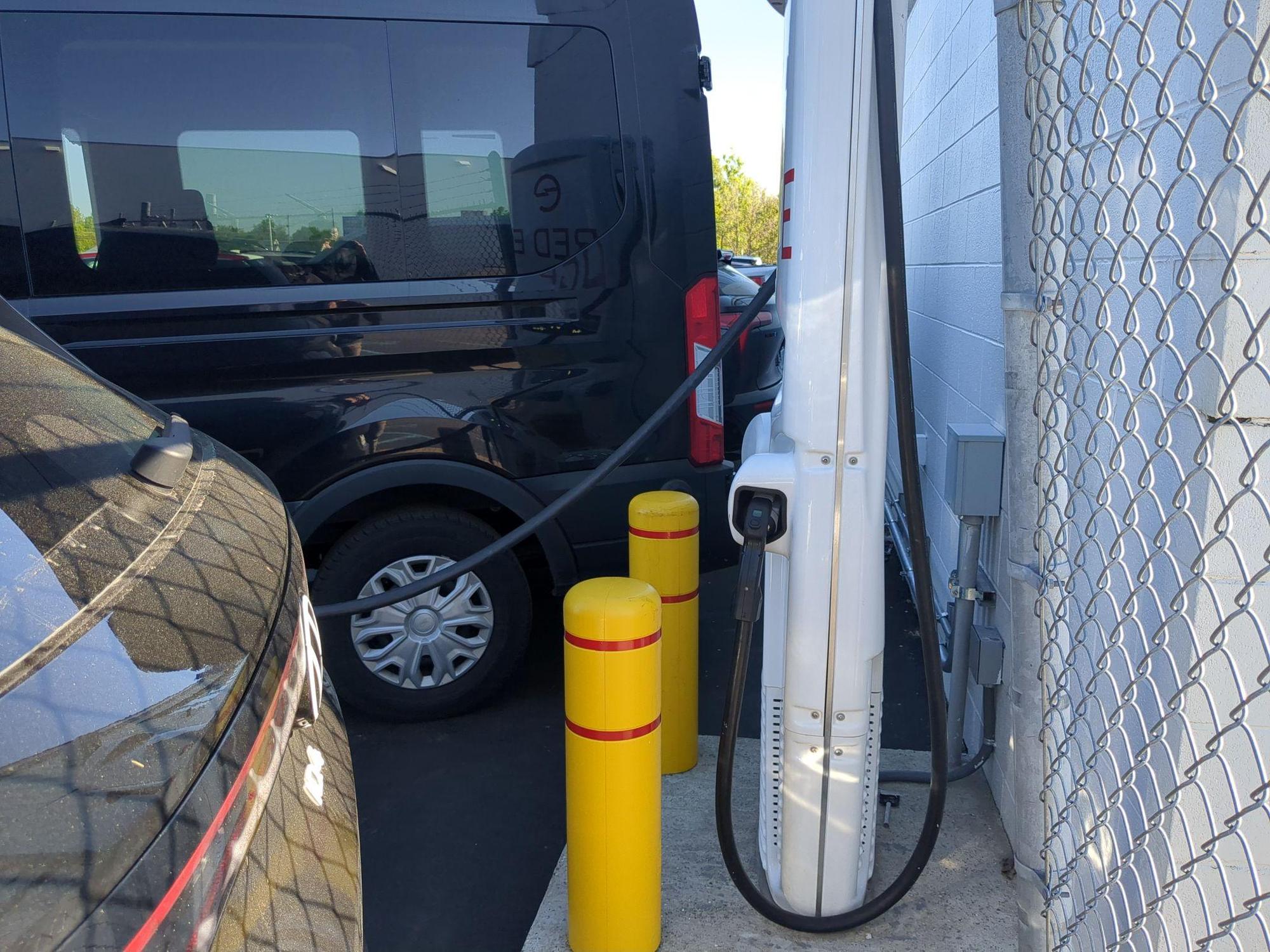 Hank Graff Chevrolet Davison | Davison, MI | EV Station