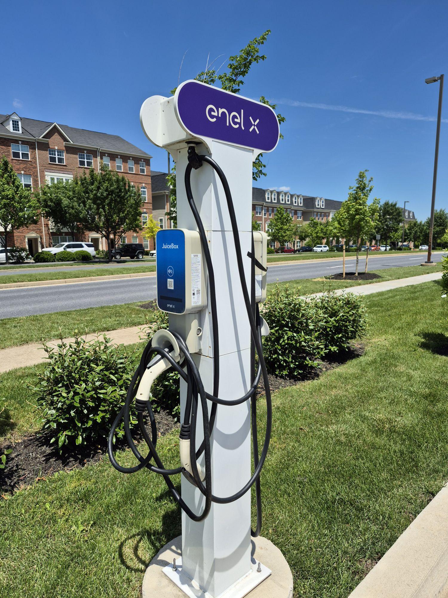 4931 Executive | Frederick, MD | EV Station