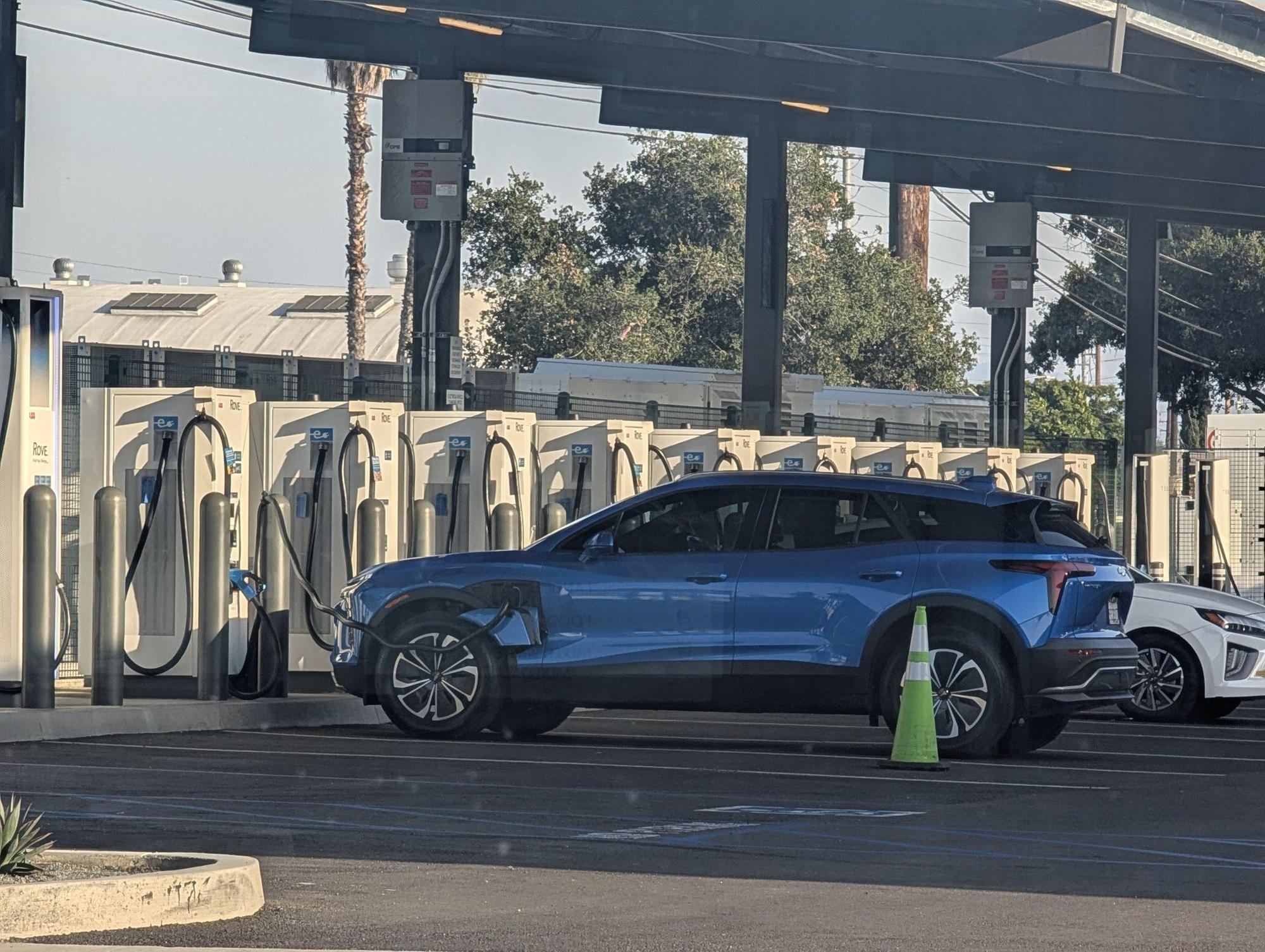 Rove Charging Hub Santa Ana | Santa Ana, CA | EV Station