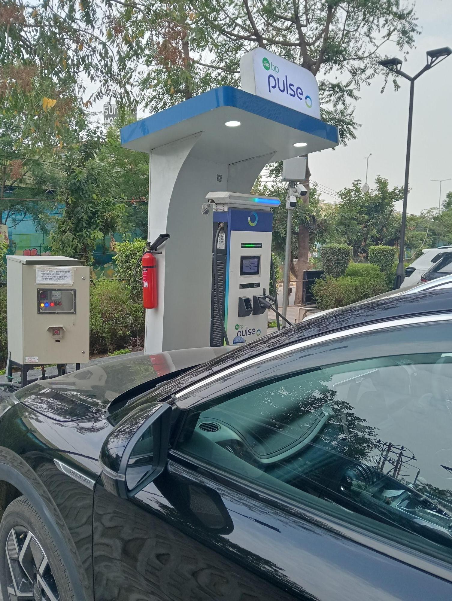 Urbanac Business Park | Jio BP (Coming Soon) | Lucknow, UP | EV Station