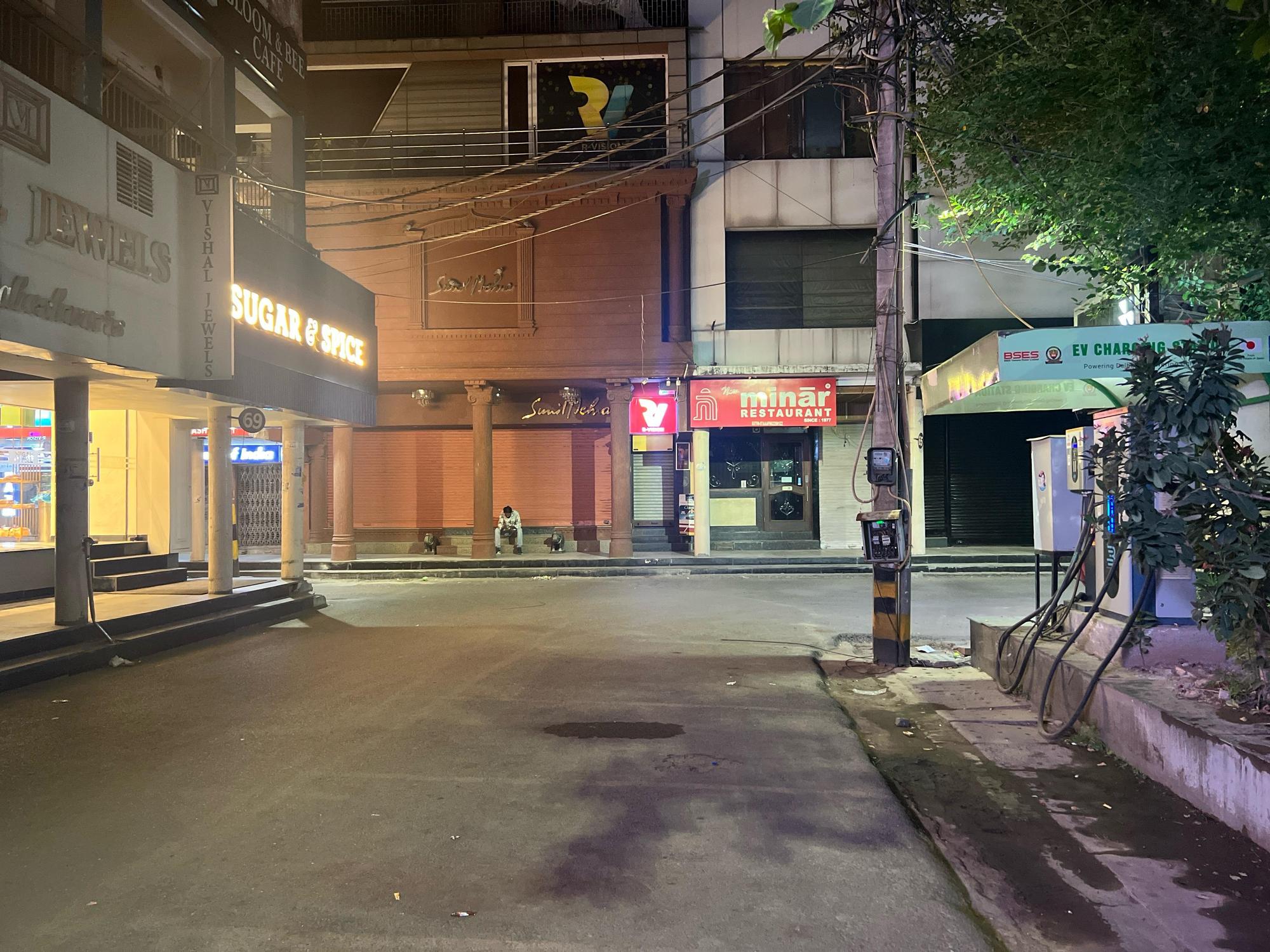 G.K. 1 M - Block Market | New Delhi, DL | EV Station