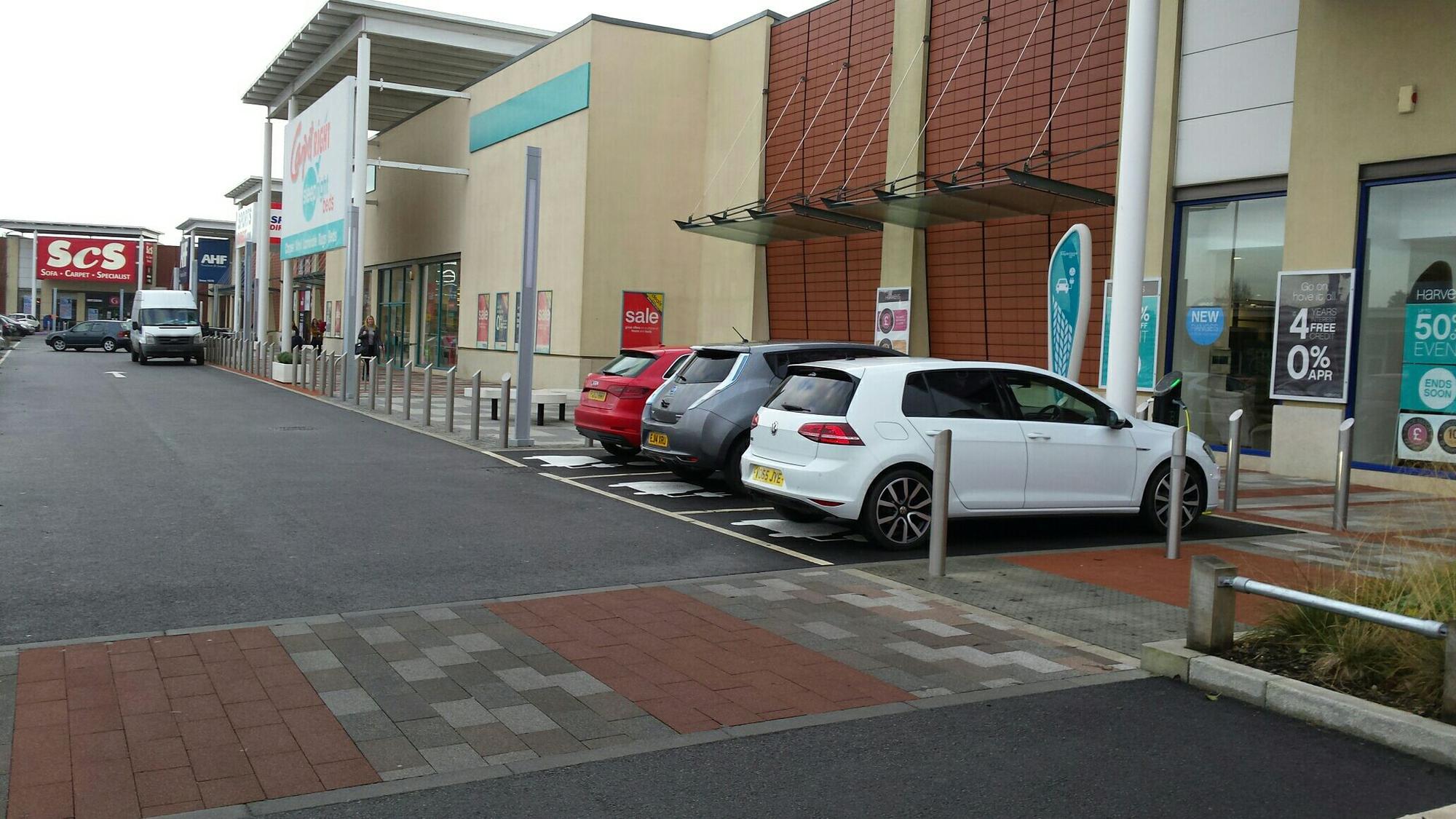 Tollgate Centre Shopping Park | Stanway, England | EV Station