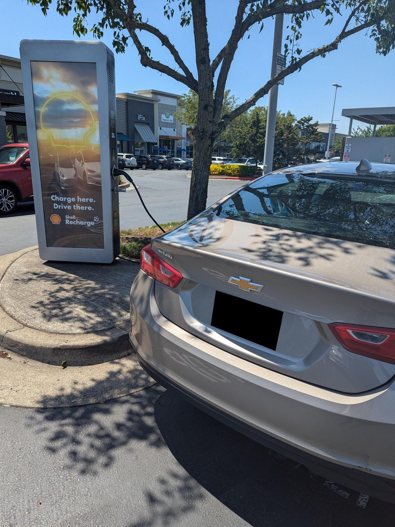 Cascade Station | Portland, OR | EV Station