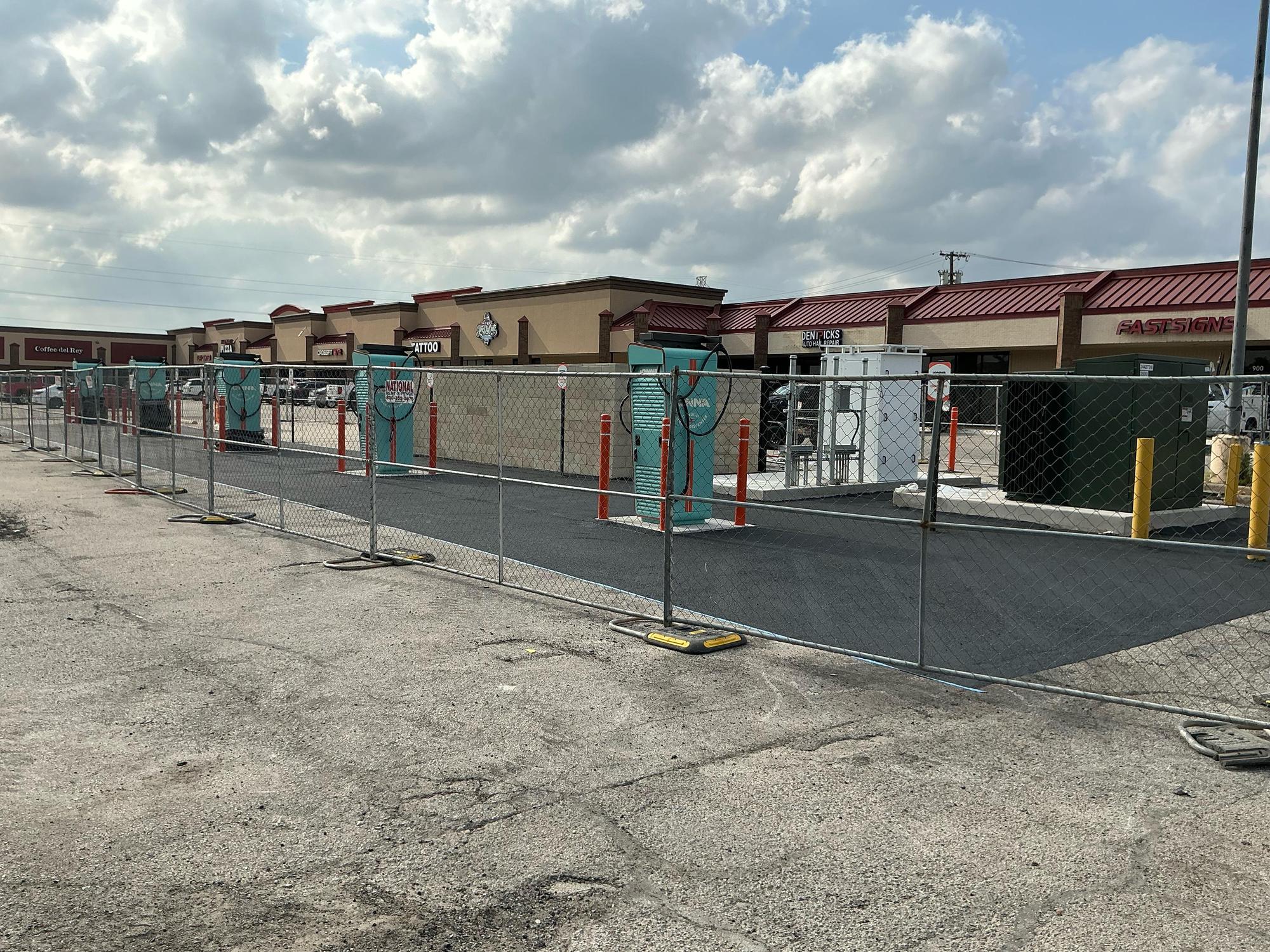 IONNA Plano, TX Rechargery Relay - N Central Expy | Plano, TX | EV Station