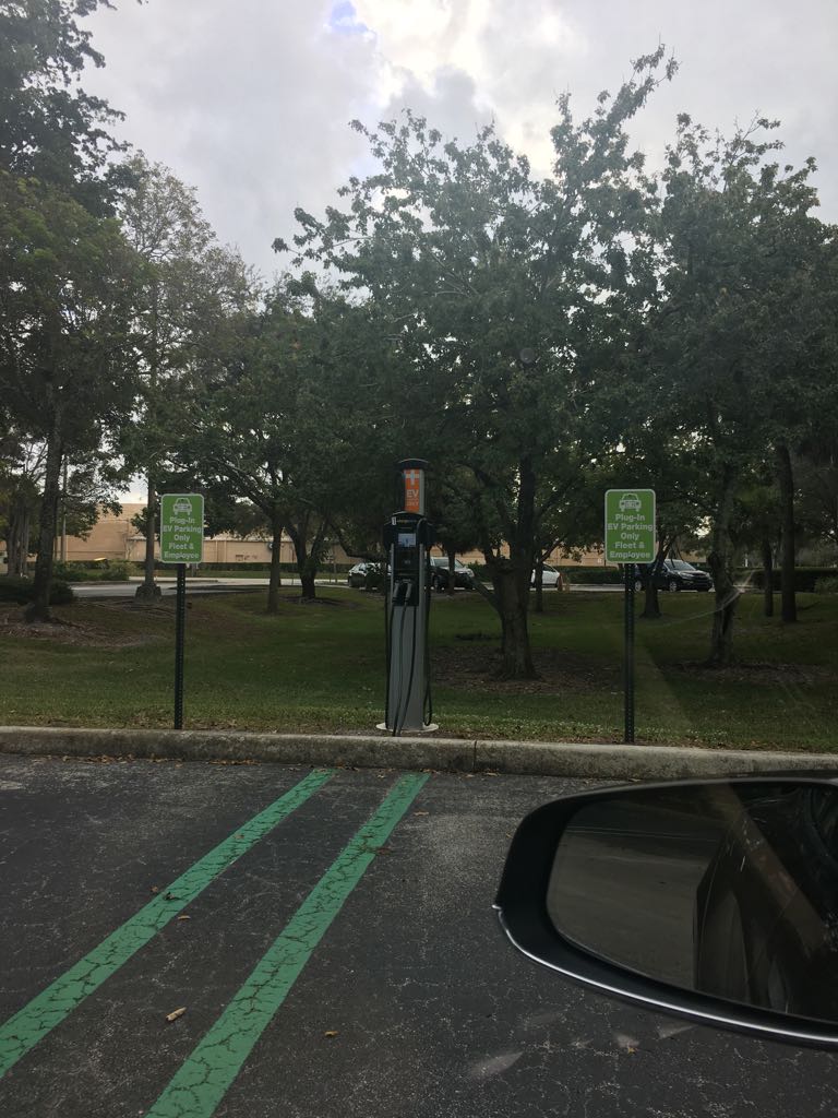 Florida Power & Light | Plantation, FL | EV Station