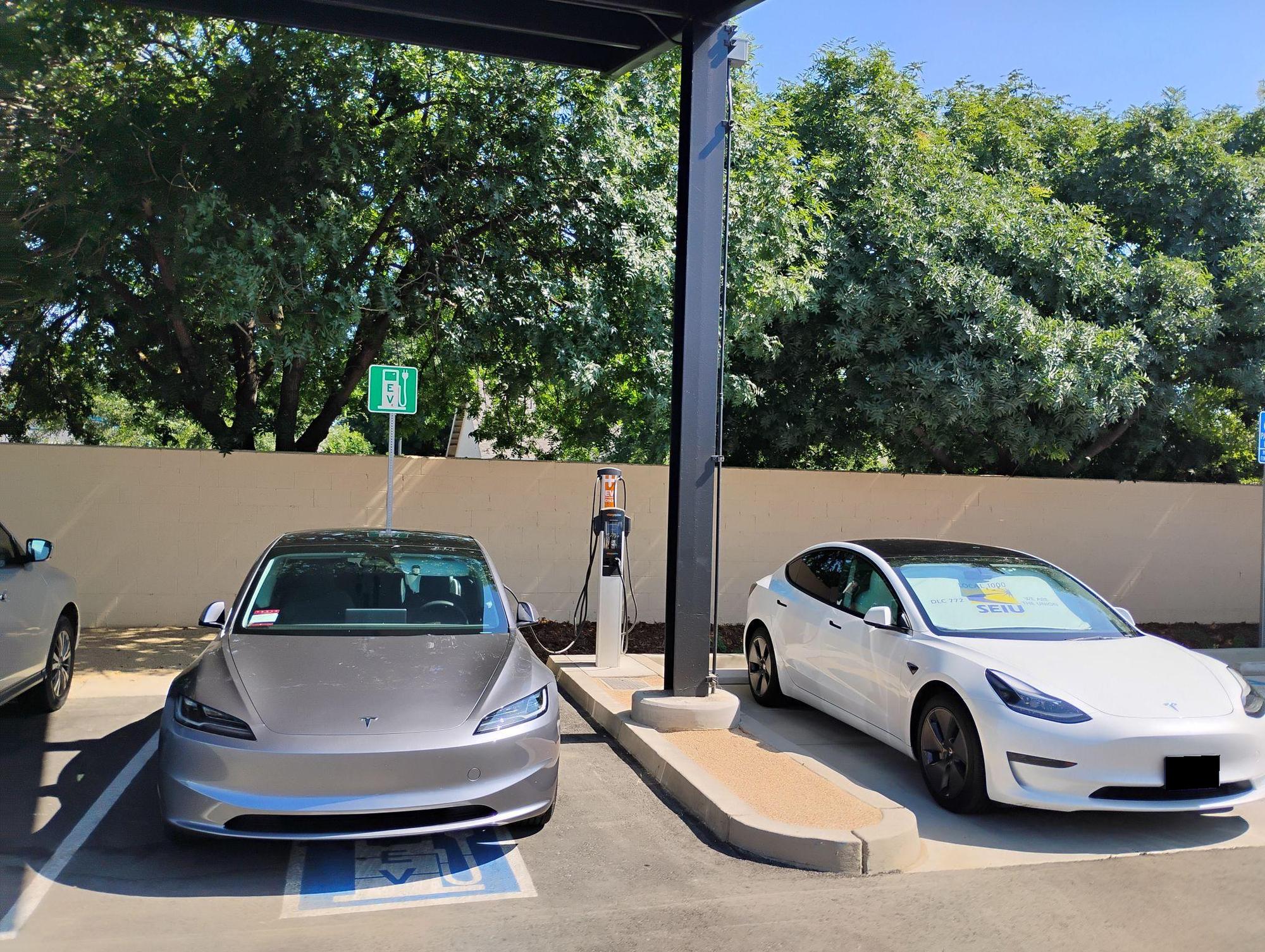 Reedley DMV | Reedley, CA | EV Station