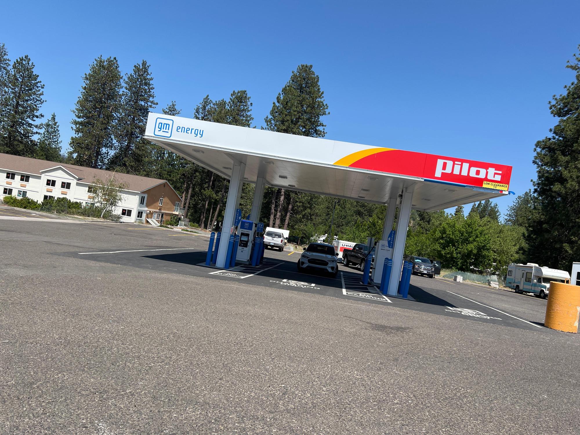 Pilot Travel Center Weed | Weed, CA | EV Station