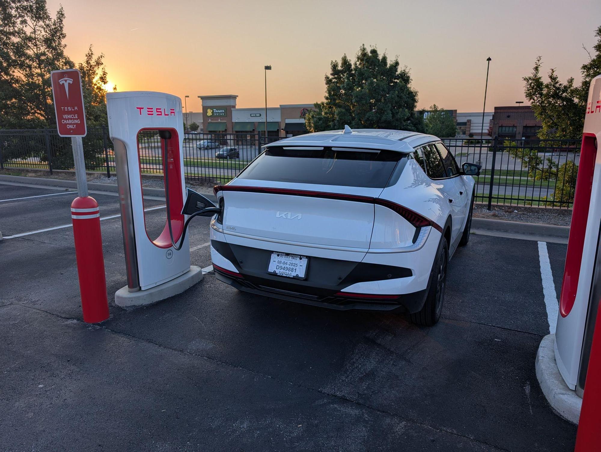 Tulsa Hills Shopping Center | Tulsa, OK | EV Station