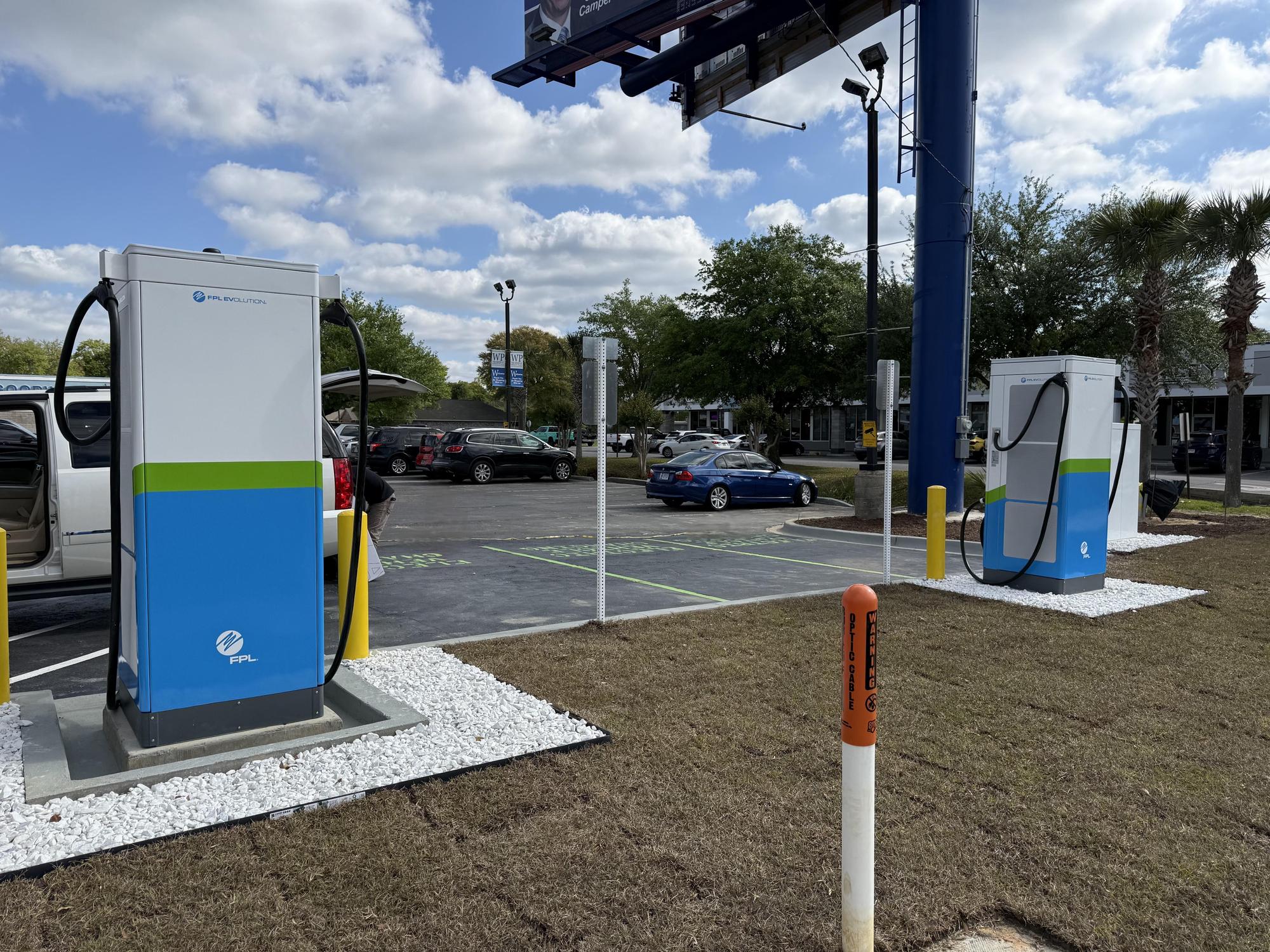 Wright Plaza | Fort Walton Beach, FL | EV Station