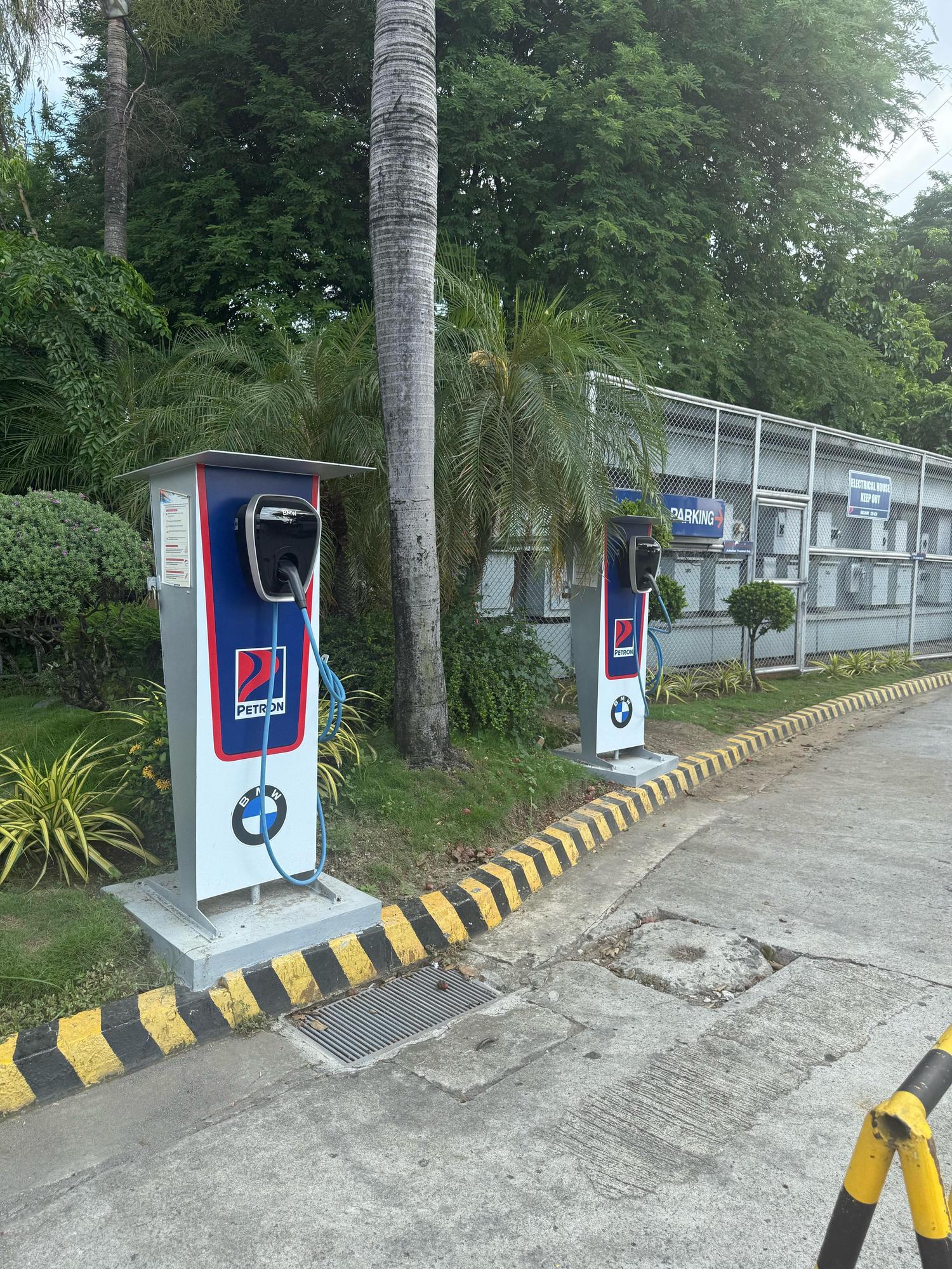 Petron KM 31 - NLEX Southbound | Balagtas, Central Luzon | EV Station
