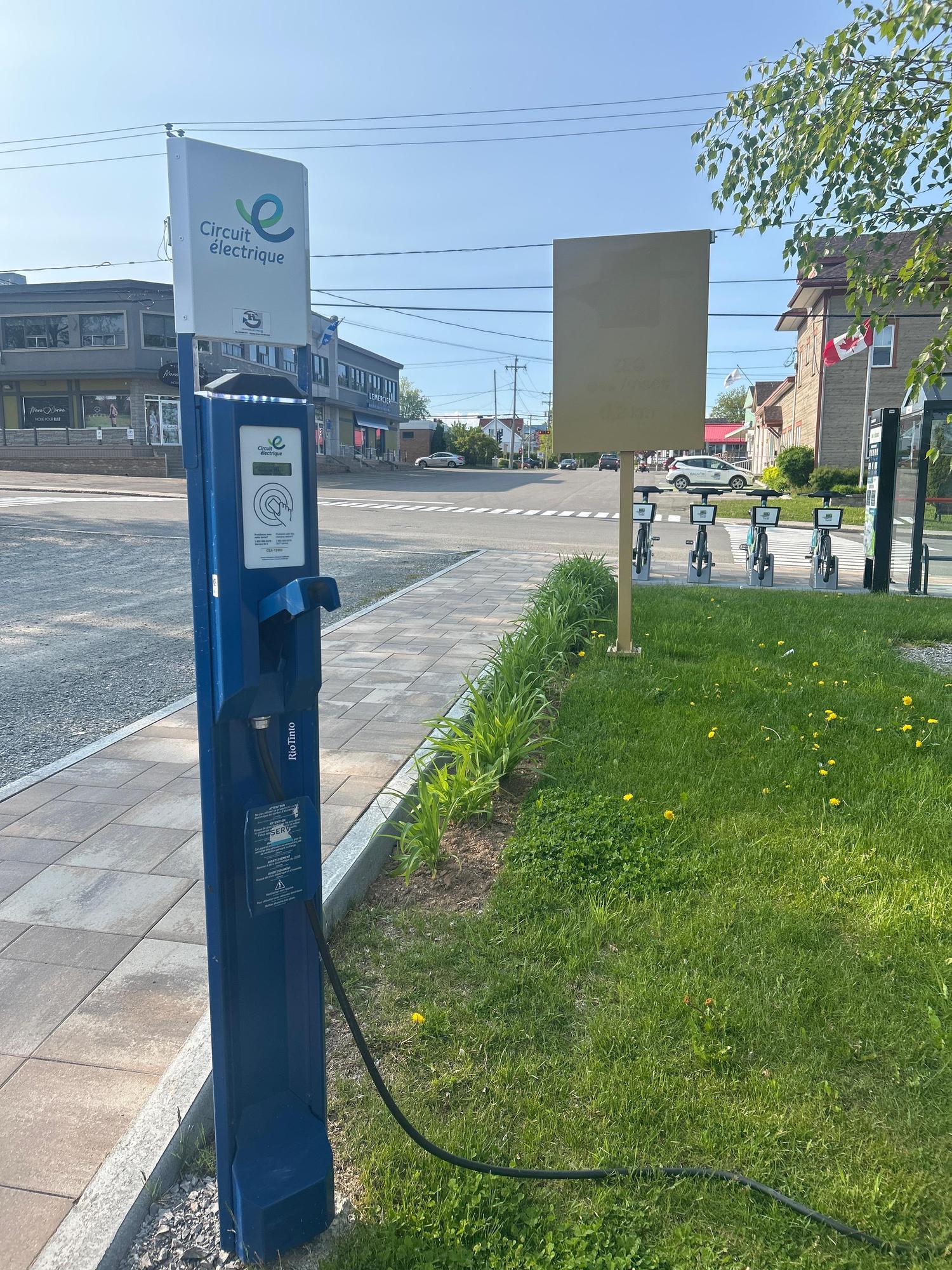 Chandler - Hôtel de Ville | Chandler, QC | EV Station