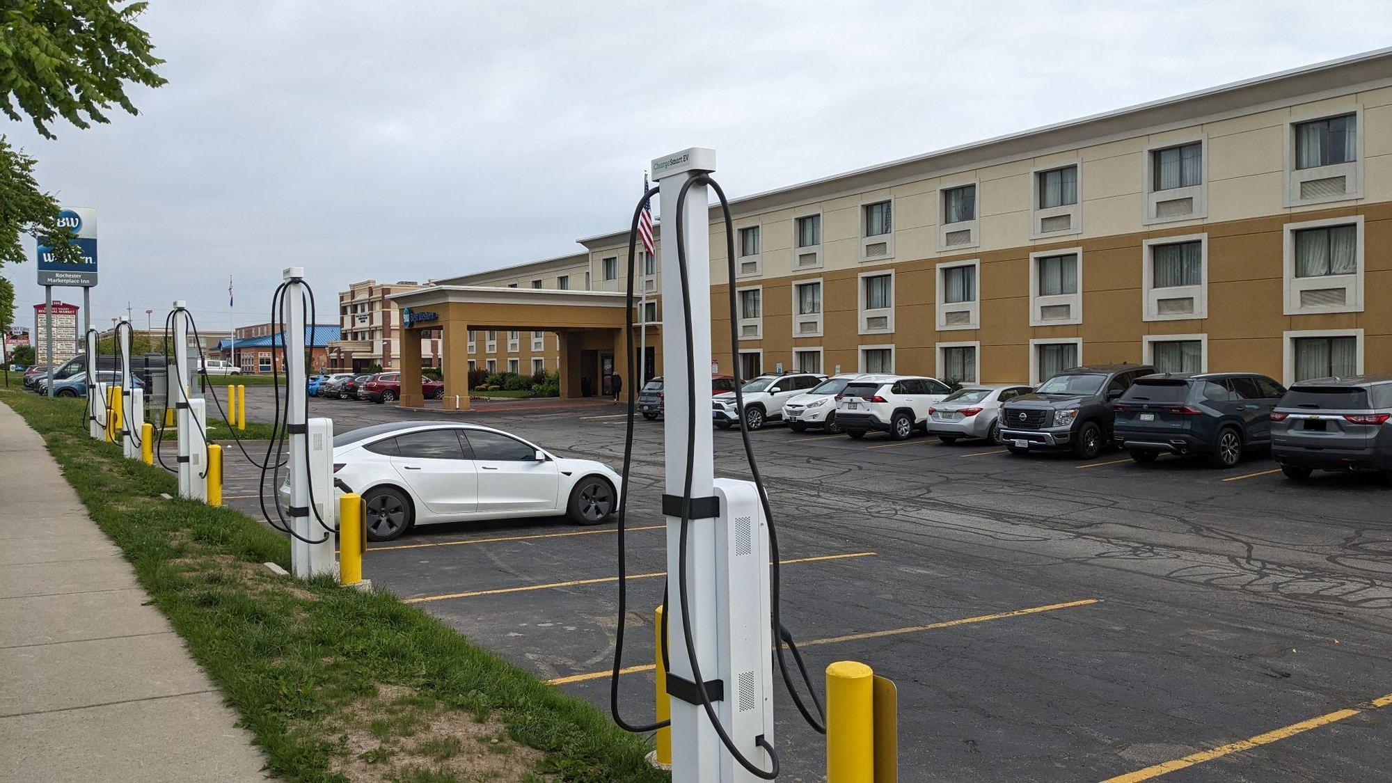 Best Western Rochester Marketplace Inn (2) | Rochester, NY | EV Station