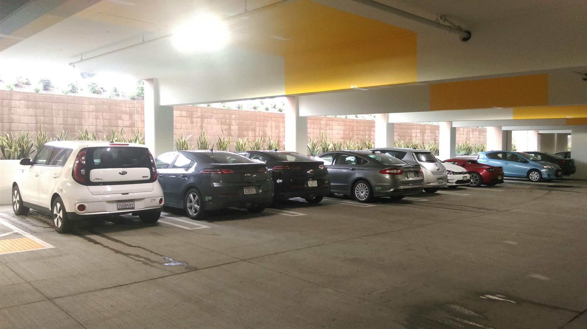 Cal Poly Pomona - Parking Structure 2 | Pomona, CA | EV Station