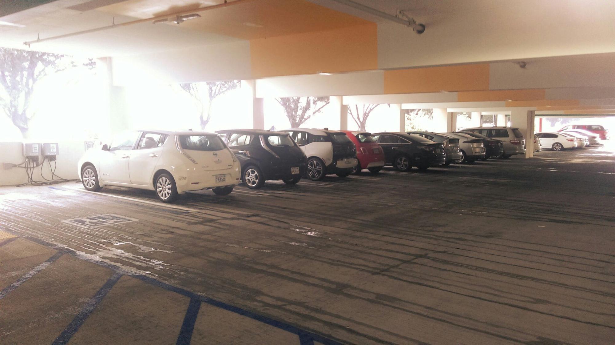 Cal Poly Pomona - Parking Structure 2 | Pomona, CA | EV Station