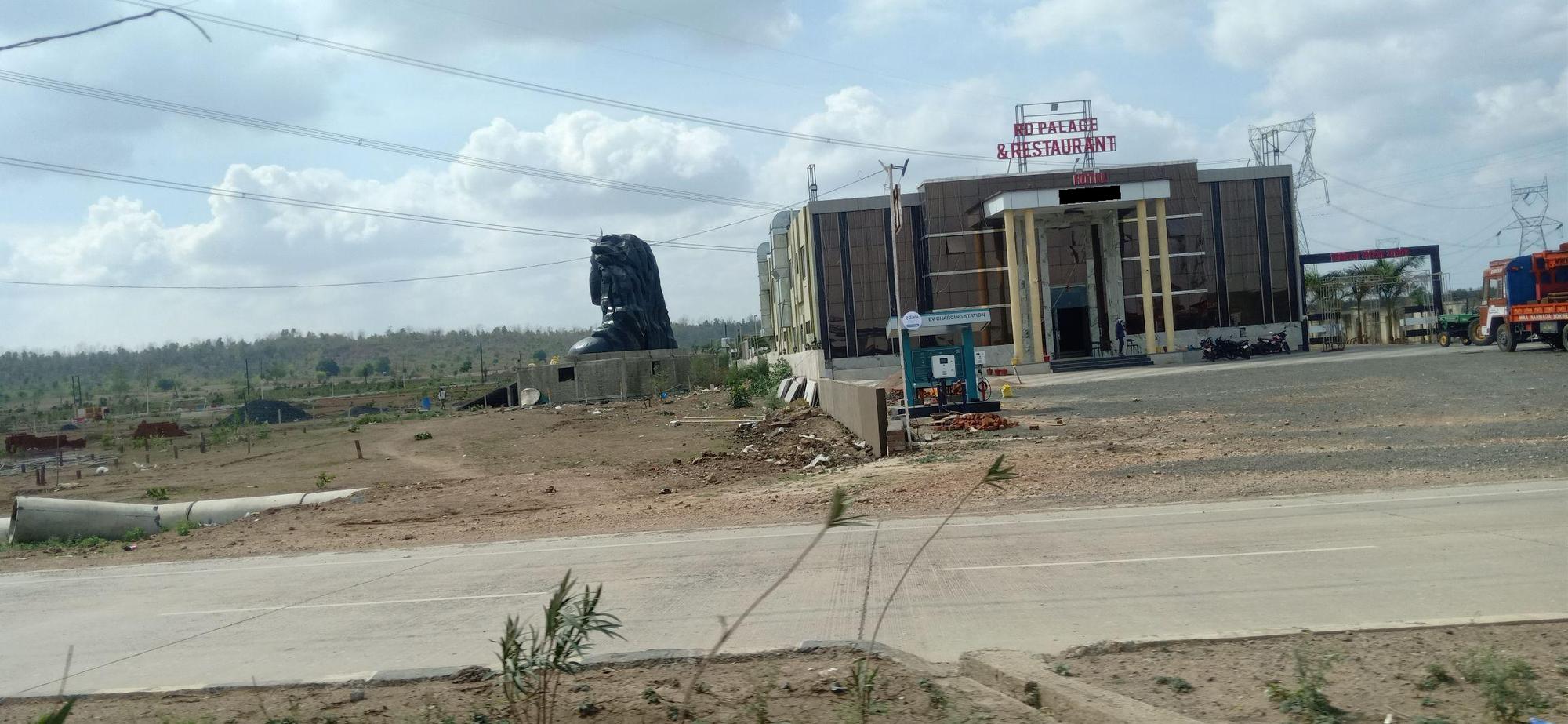 Adani Fast Charger 30 Kw Hotel RD Palace And Restaurant Tendukheda ...