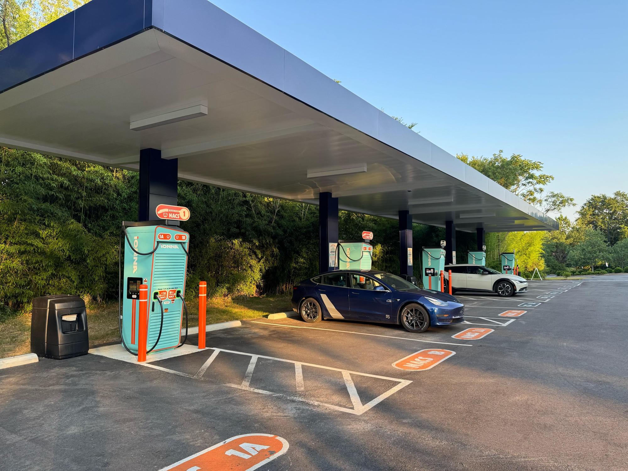 IONNA Apex, NC Rechargery - N Salem St | Apex, NC | EV Station