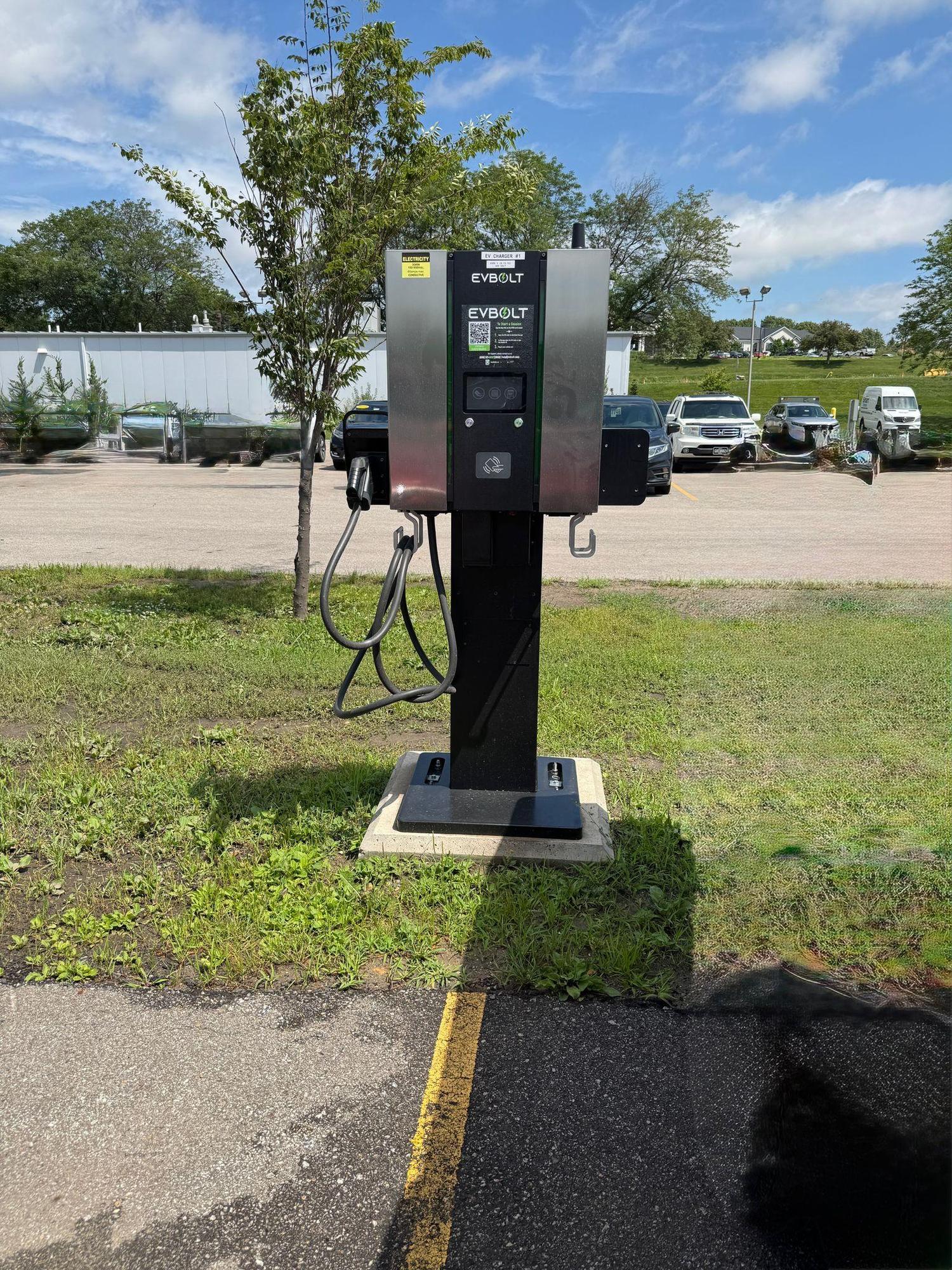 Smart Honda of Des Moines | Clive, IA | EV Station