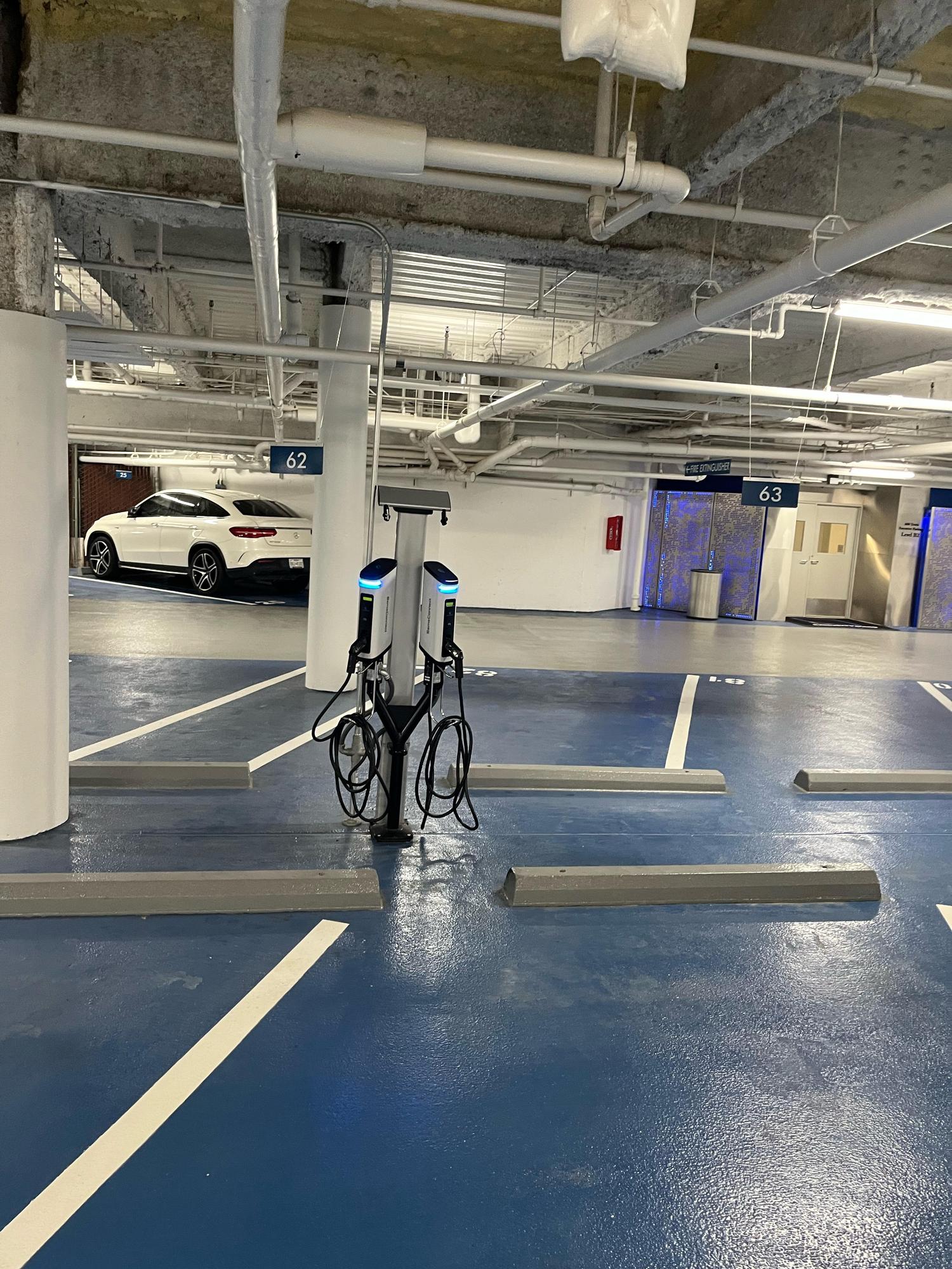 600 Travis Garage | Houston, TX | EV Station