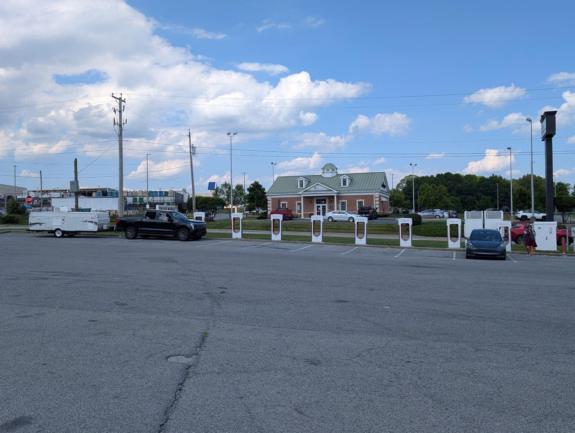 Little General | Princeton, WV | EV Station