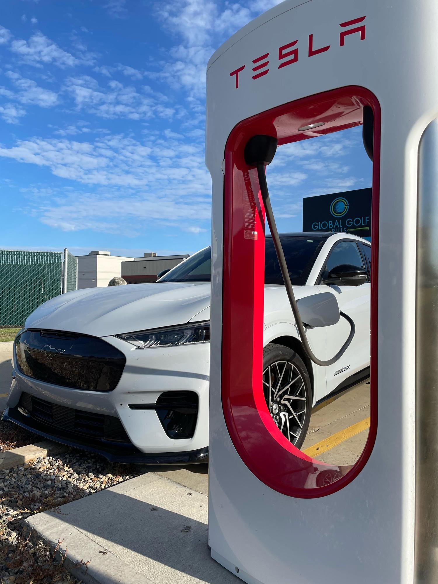 Market Mall (1) | Estevan, SK | EV Station