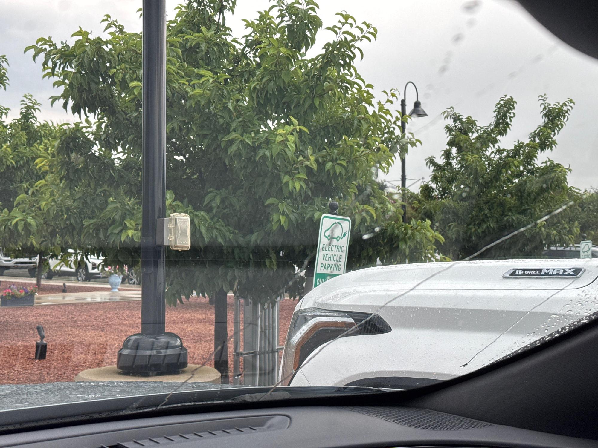 Kress Pavilion and Egg Harbor Library | Egg Harbor, WI | EV Station