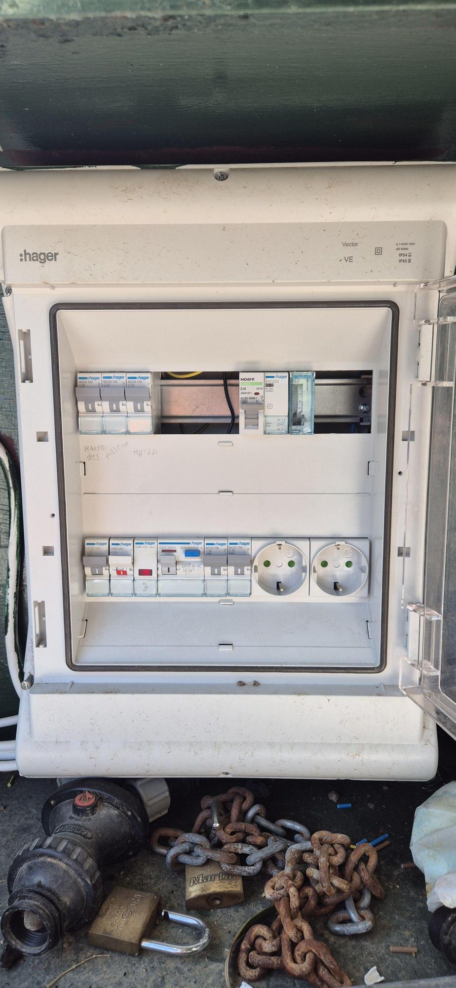 Valias Beach Houses | Σαμος, Αγ. Παρασκευή 831 00, Ελλάδα | EV Station