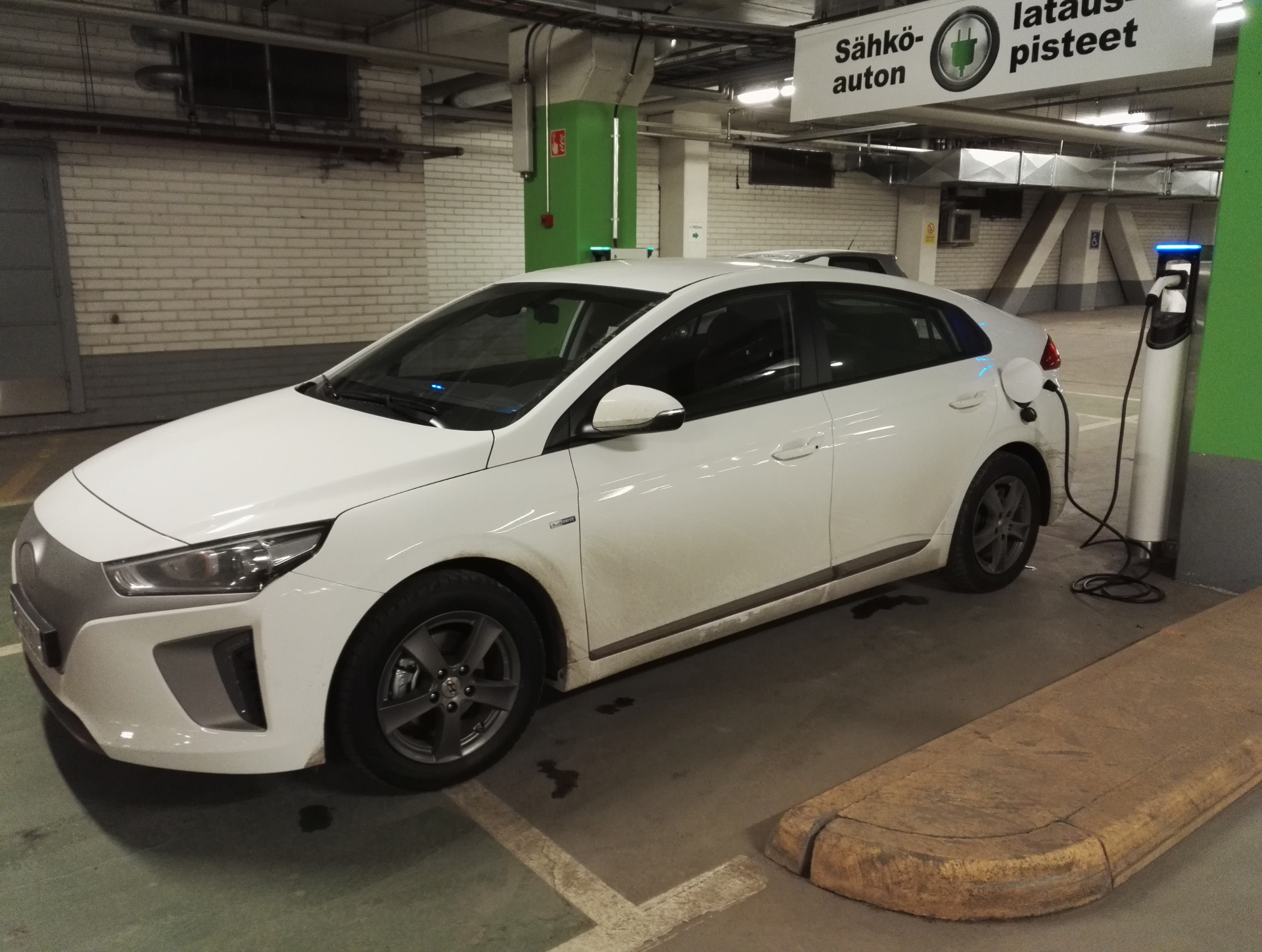 Prisma Viikki, ABC-lataus & PlugIt | Viikintori 3, 00790 Helsinki | EV ...