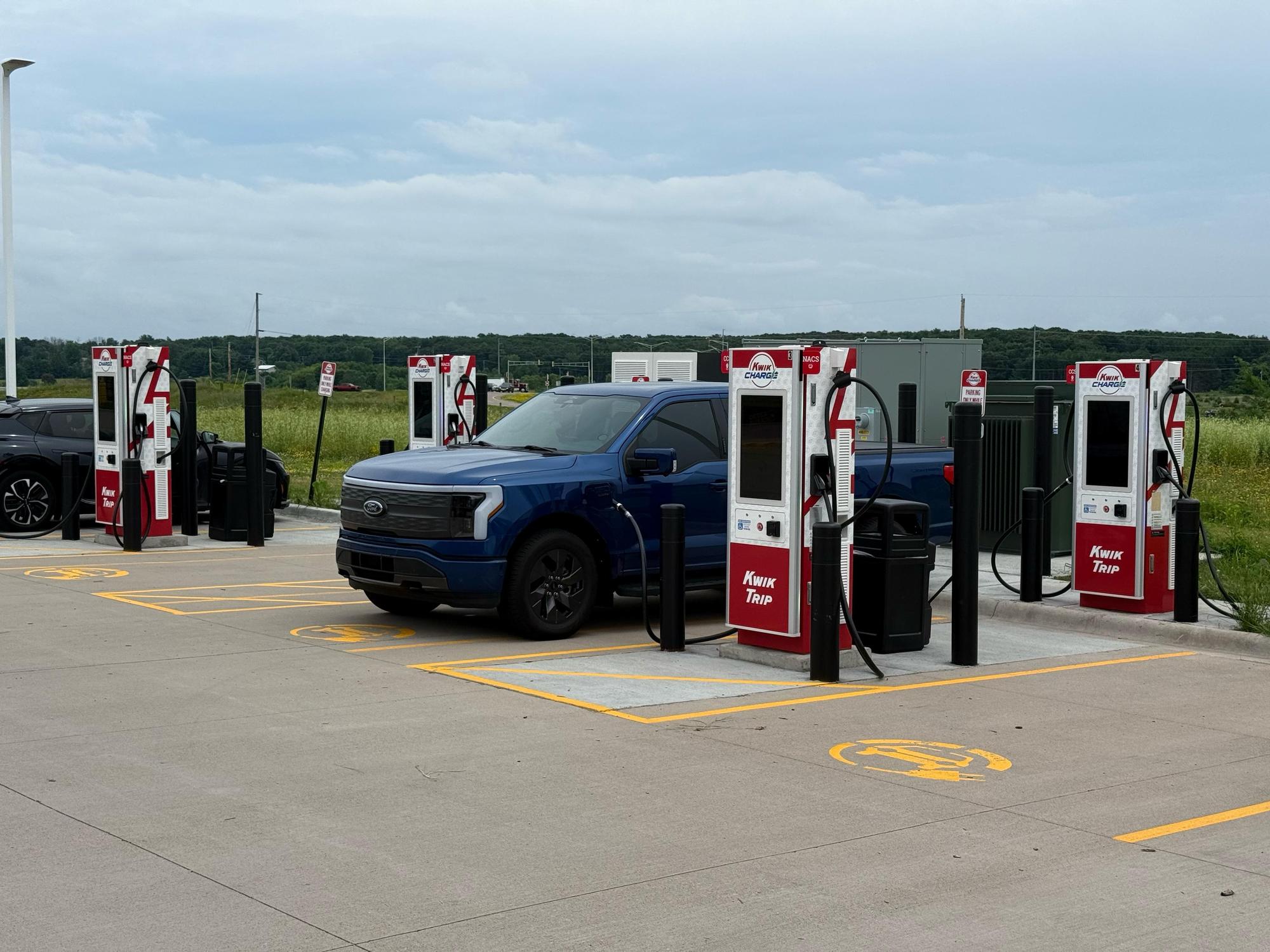 Kwik Charge - Kwik Trip #1267 Chippewa Falls | Chippewa Falls, WI | EV ...