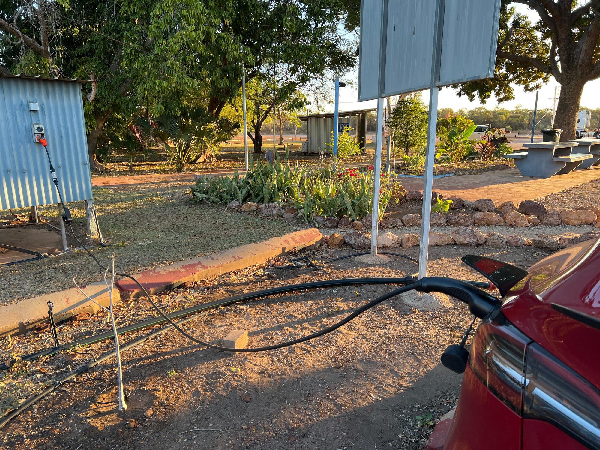 Hi-Way Inn | Birdum, NT | EV Station