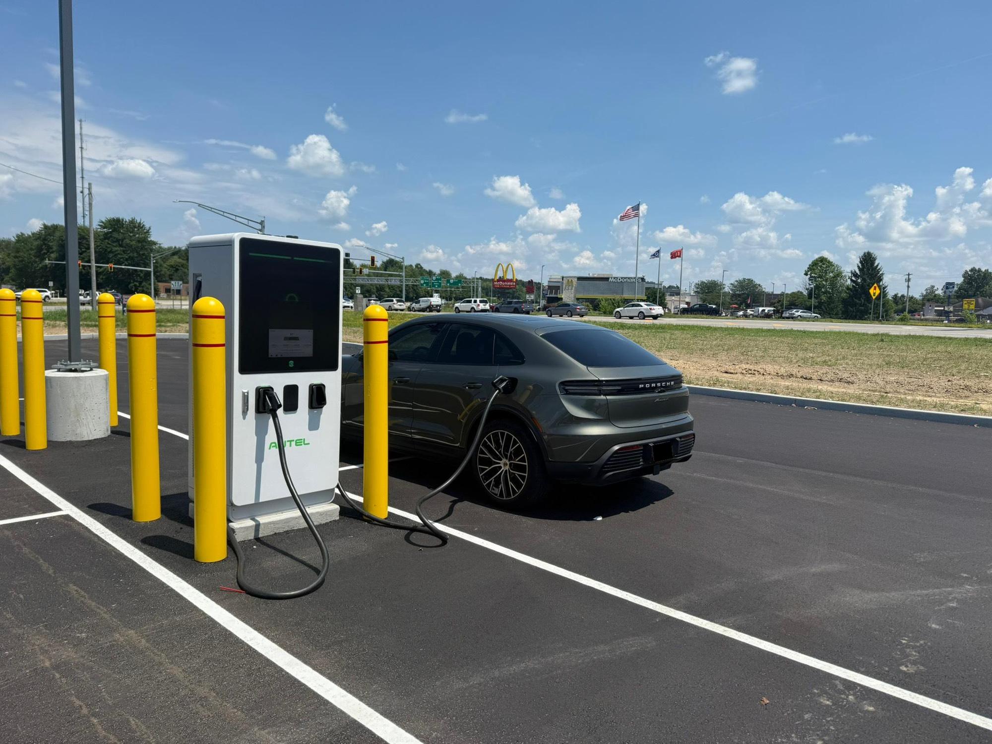 UDF Bauer Rd | Batavia, OH | EV Station