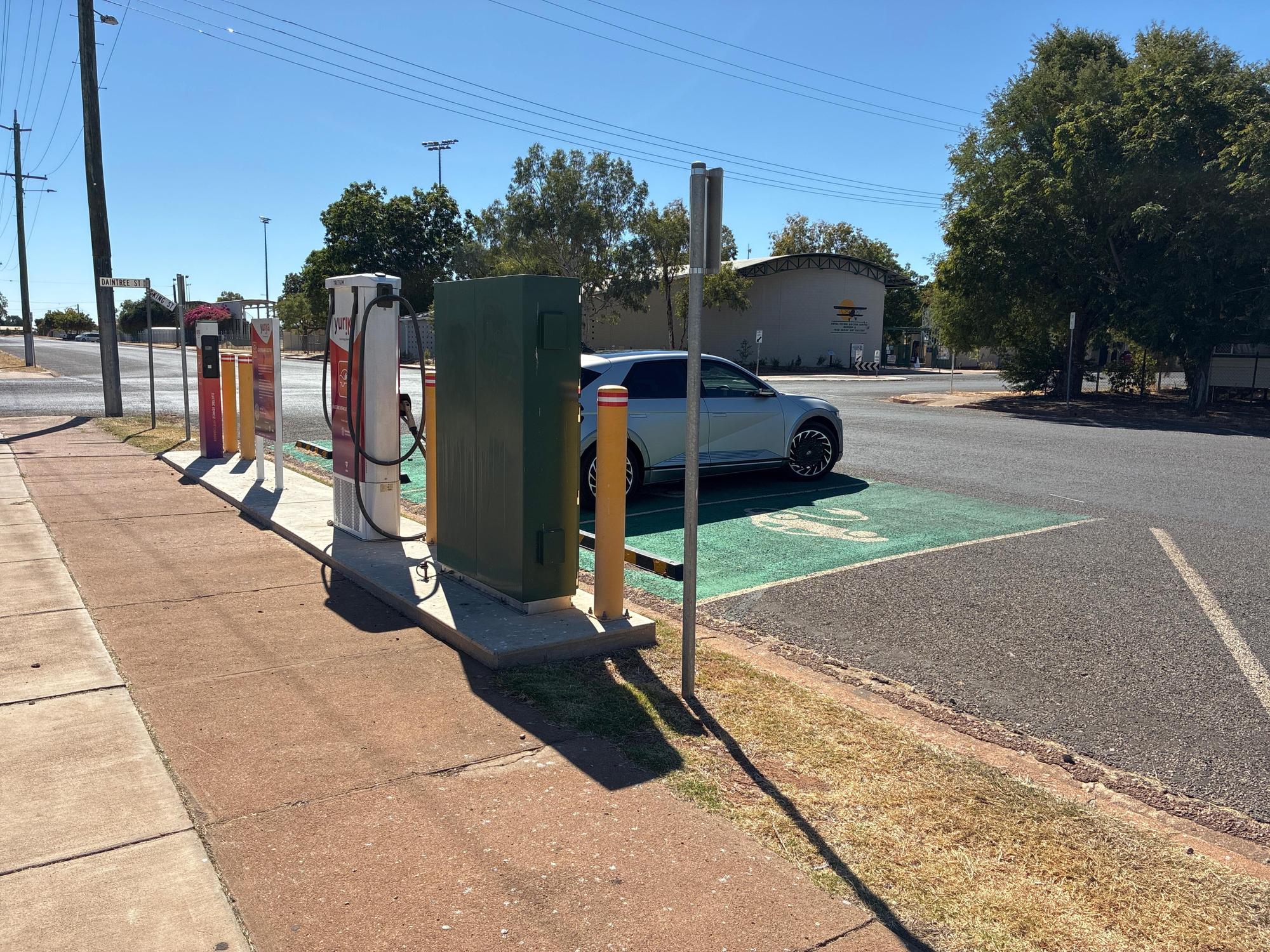 Florence Clark Memorial Park | Cloncurry, QLD | EV Station