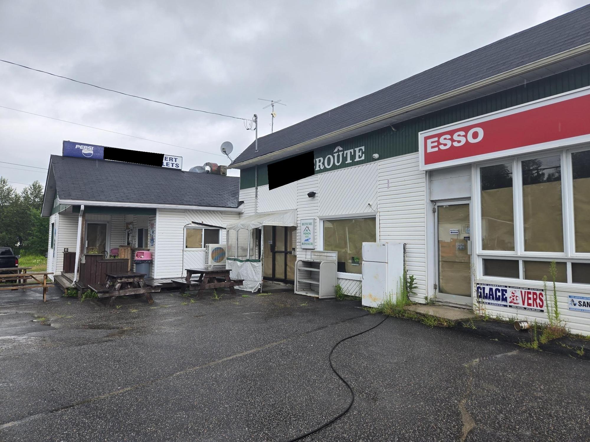 Esso | 1247, route 117, Grand-Remous, Québec J0W 1E0, Canada | EV Station