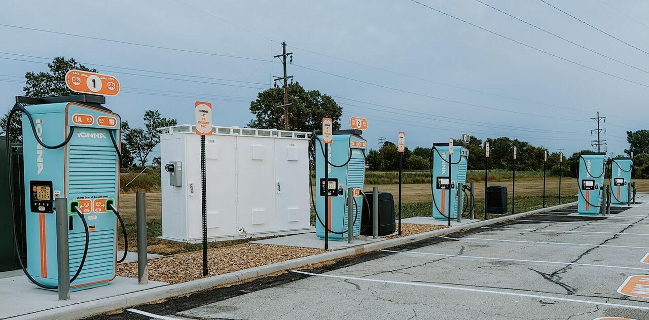 IONNA Gilman, IL Rechargery Relay - US-24 | Gilman, IL | EV Station