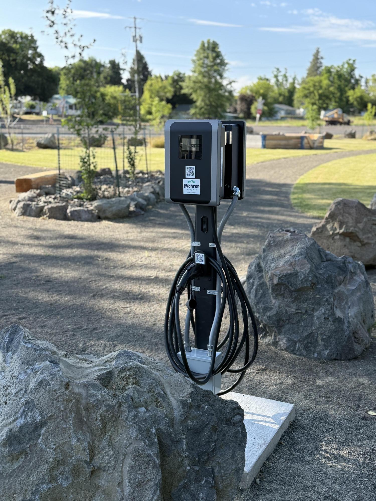 Oregon trail Elgin | Elgin, OR | EV Station